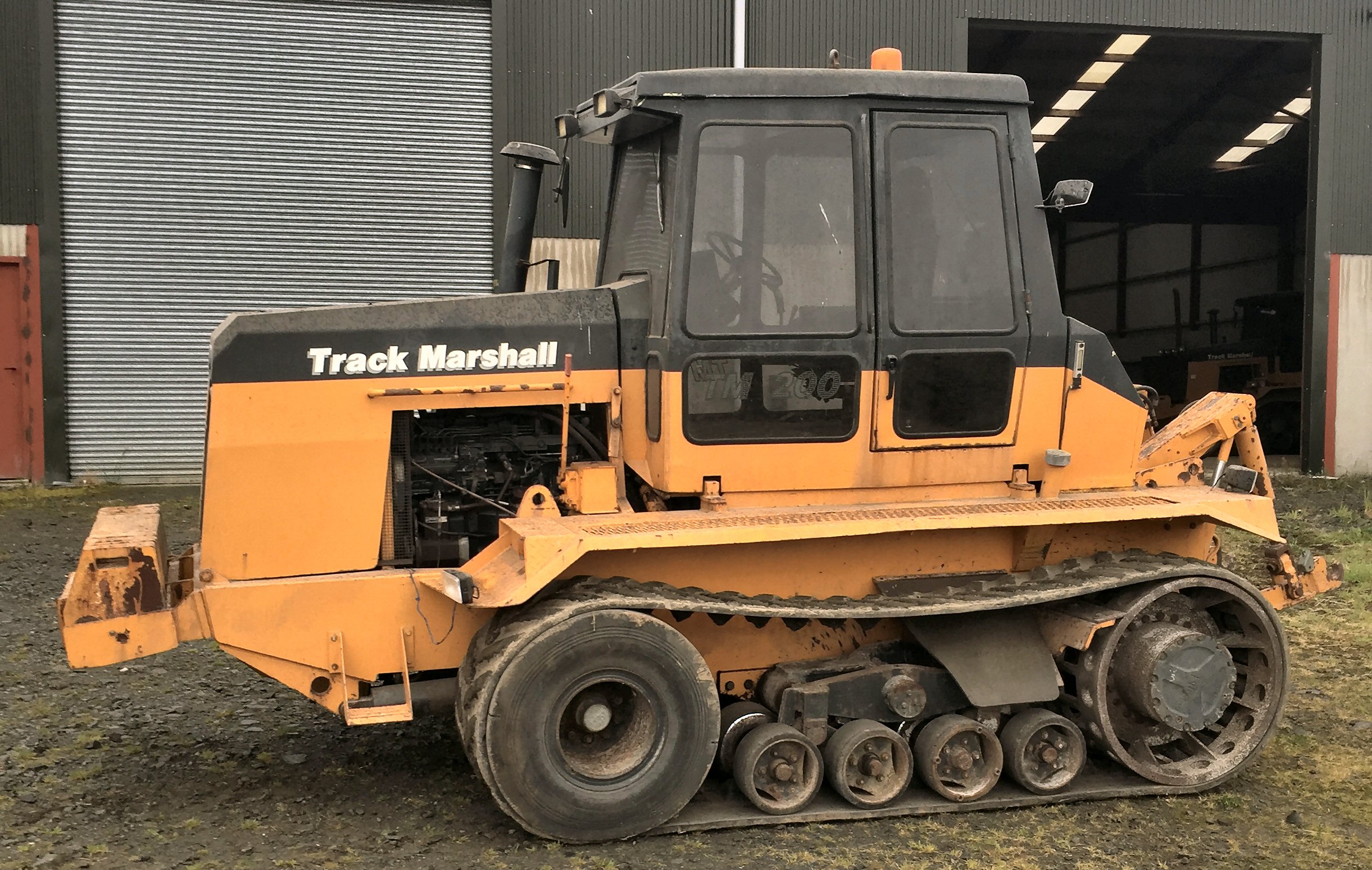1991 TRACK MARSHALL TM200 diesel RUBBER TRACKED TRACTOR Reg. No. J654 ...