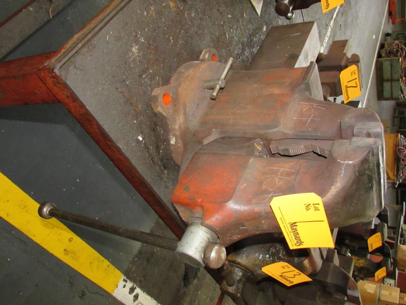 YOST 34C 6" BENCHTOP VICE WITH SWIVEL BASE (LOC. LAYDOWN)