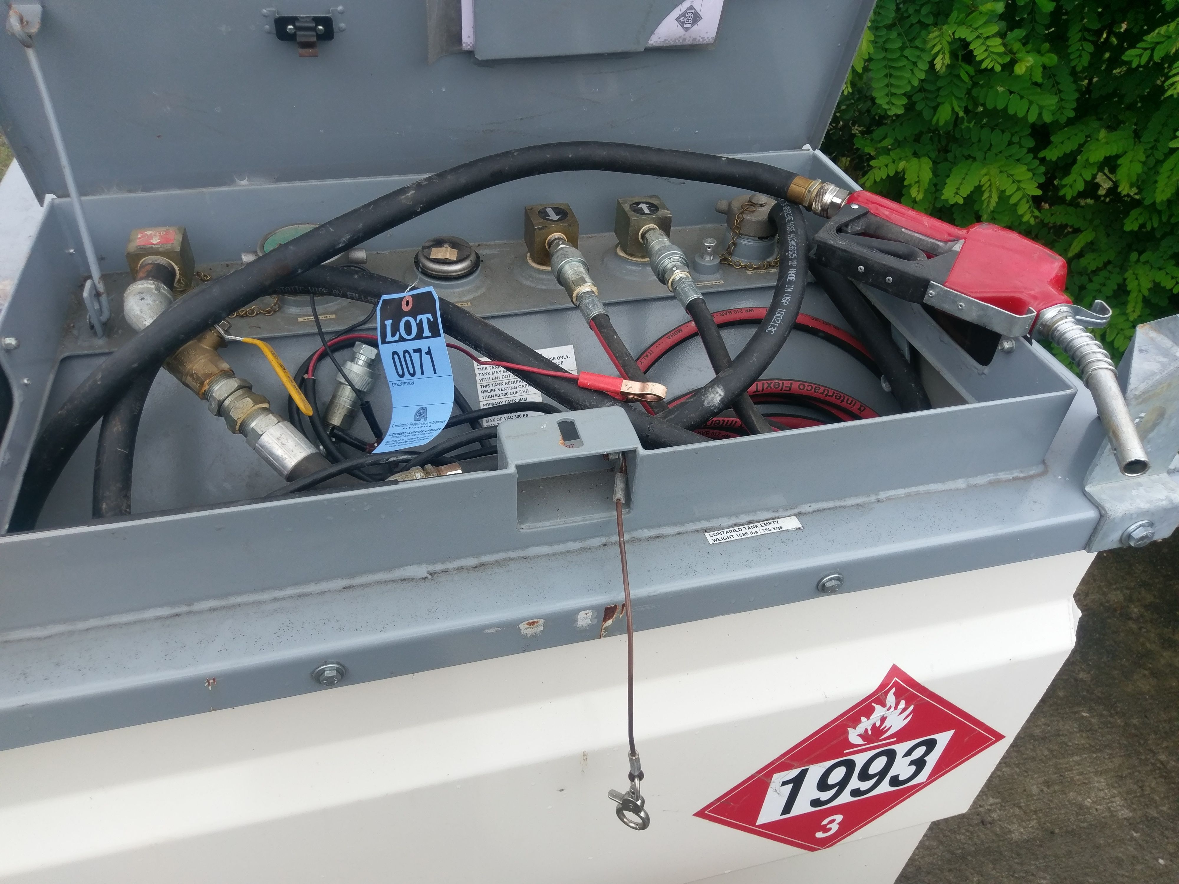 500 GALLON FUEL CUBE MODEL FCP-500 FUEL TANK WITH 12 VOLT PUMP