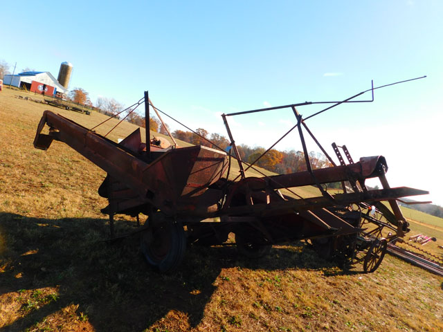 Antique 1-Row Corn Picker