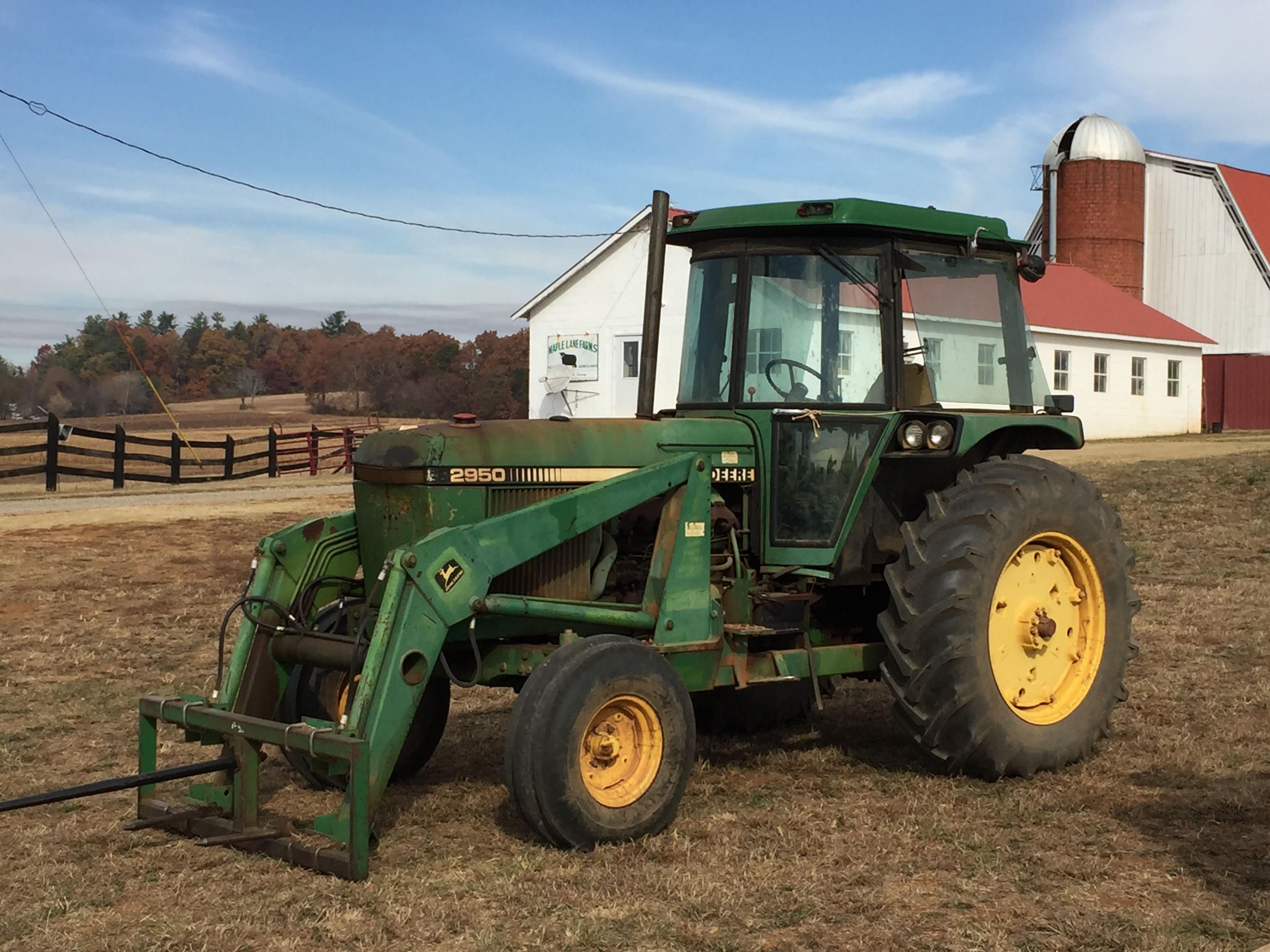 John Deere 2950 Tractor 2WD, Cab Kit, 2-remotes, PTO, w/ front end ...