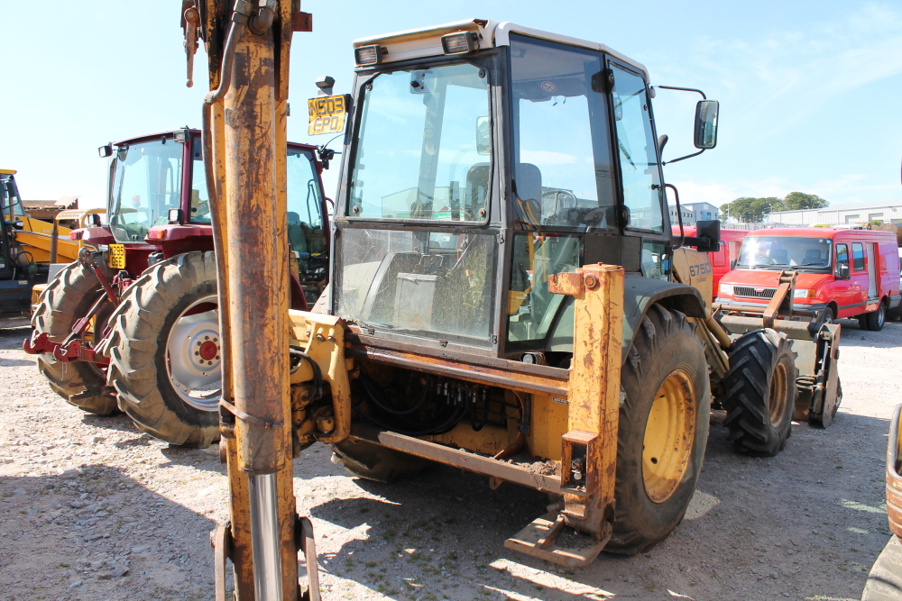 Ford New Holland 675D Turbo Rear Digger Tractor Reg No : N503EPO D.F.R ...