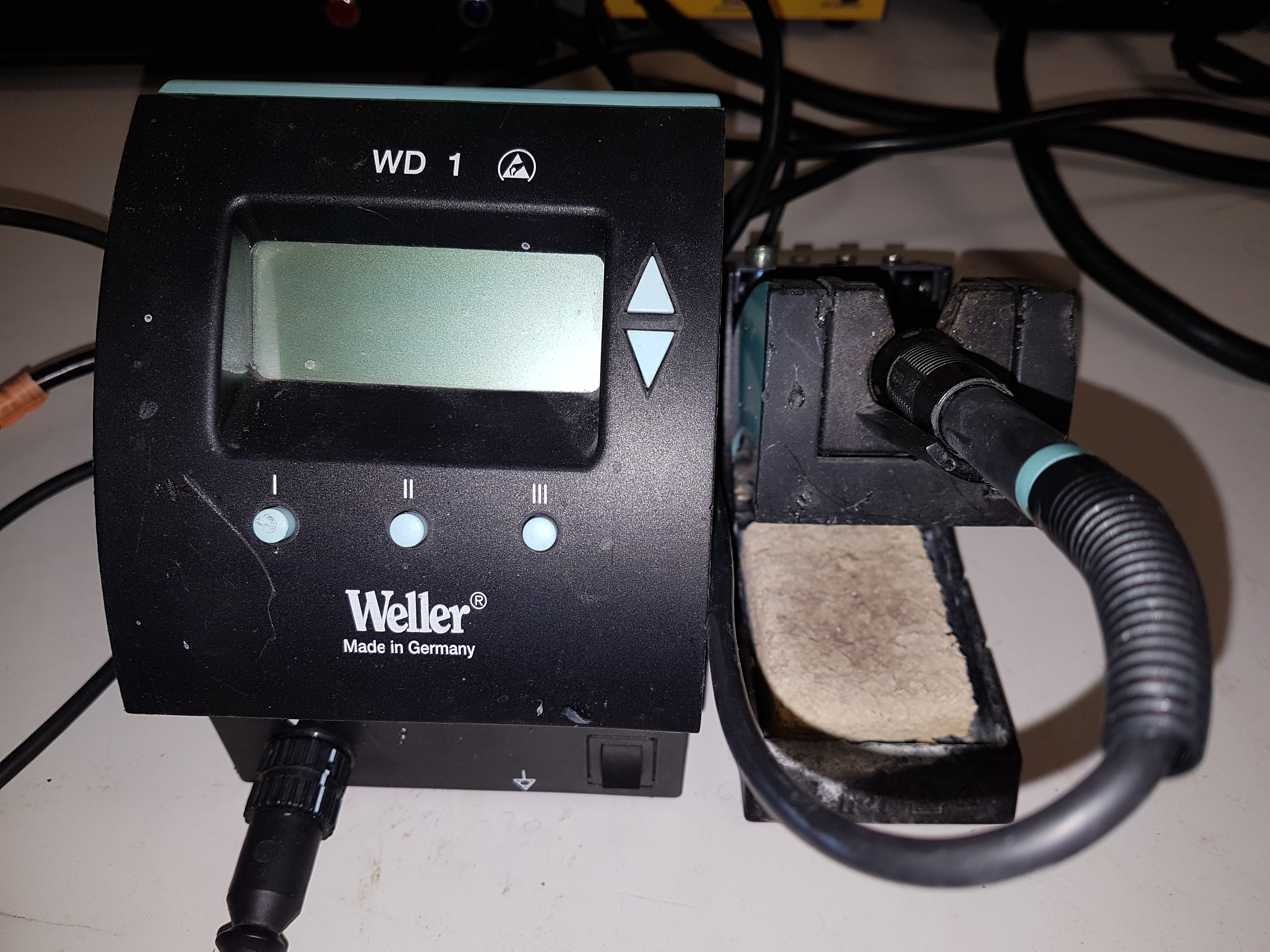Weller "WD 1" Soldering Station , S/N 05/11
