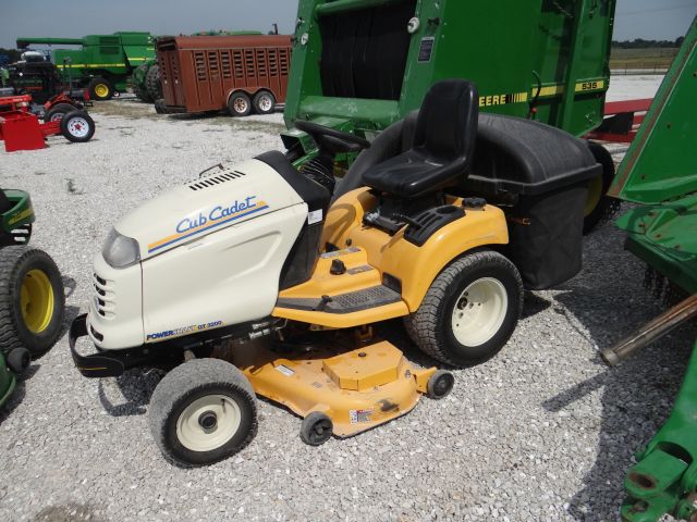 Cub Cadet GT3200 Riding Mower, 2010 #65257, 793 hrs, 25hp Kohler, Hydro ...