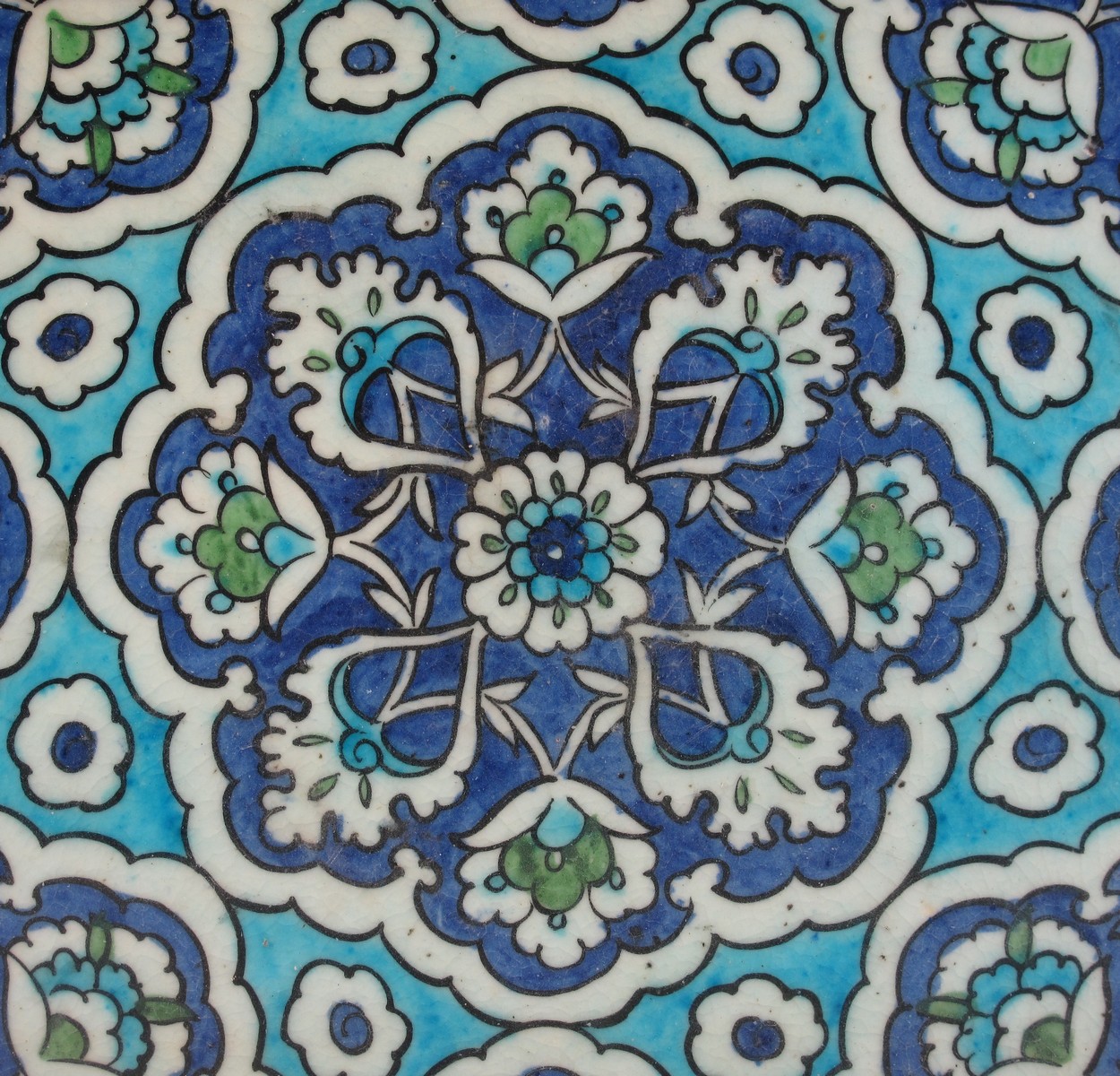 A DAMASCUS TILE Ottoman Syria, circa 1570-80 glazed fritware ...