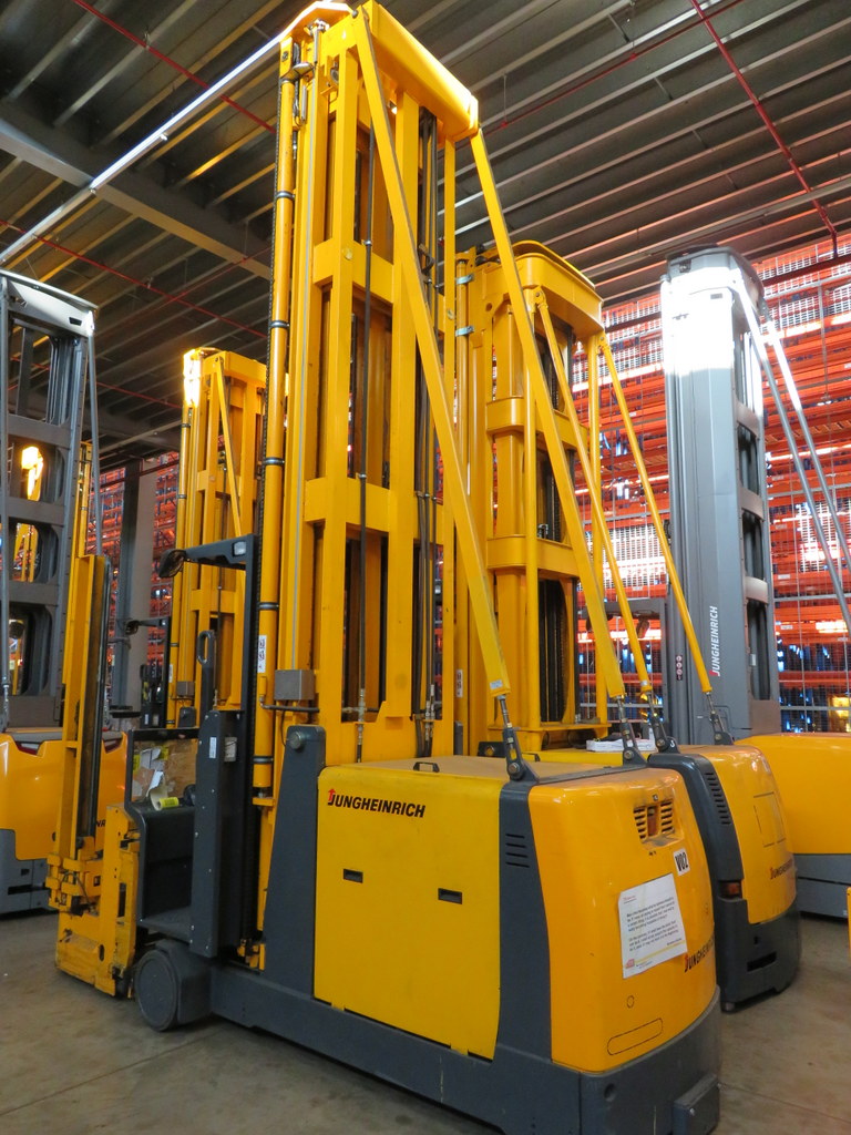 2006 JUNGHEINRICH MODEL EKX 515 1500KG ELECTRIC HIGH RACK STACKER TRUCK ...