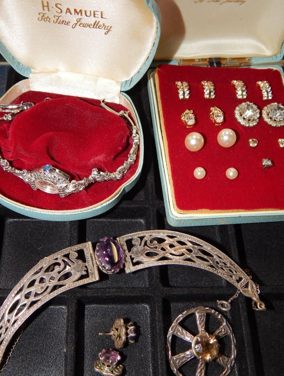 Vintage boxed H Samuel costume jewellery, including stud earring set ...