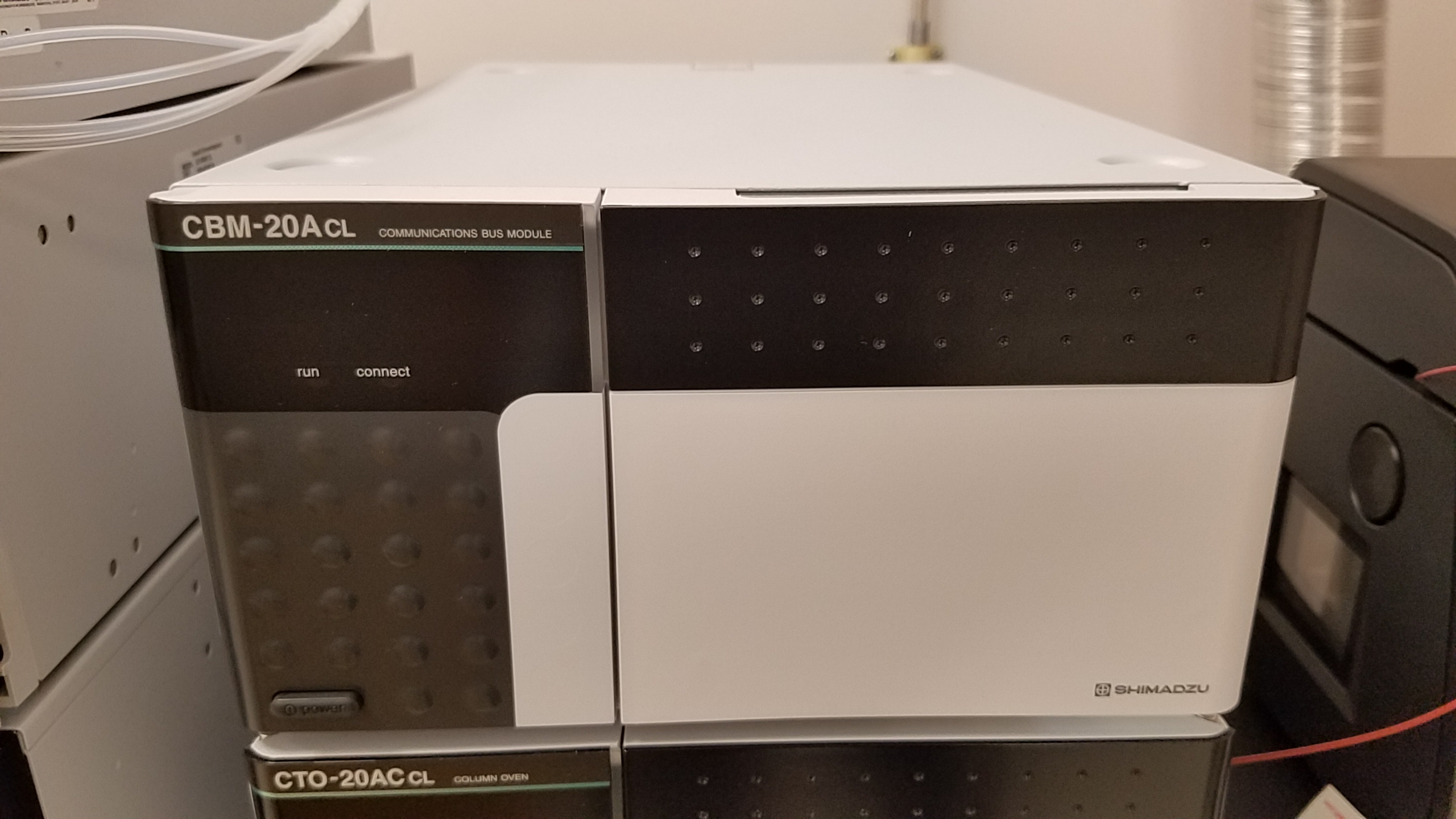 Shimadzu LCMS-8050 CL with Nexera CBM-20A CL, DGU-20A5R CL, Nexera LX ...