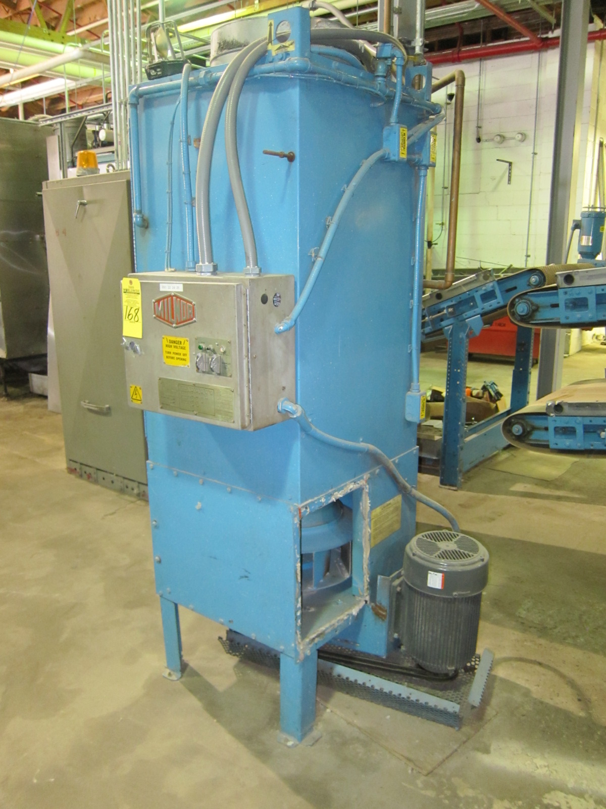 DRY LINT COLLECTOR SYSTEM MILNOR Model: DRYVAC01 S/N: 6050887 Year: 1992