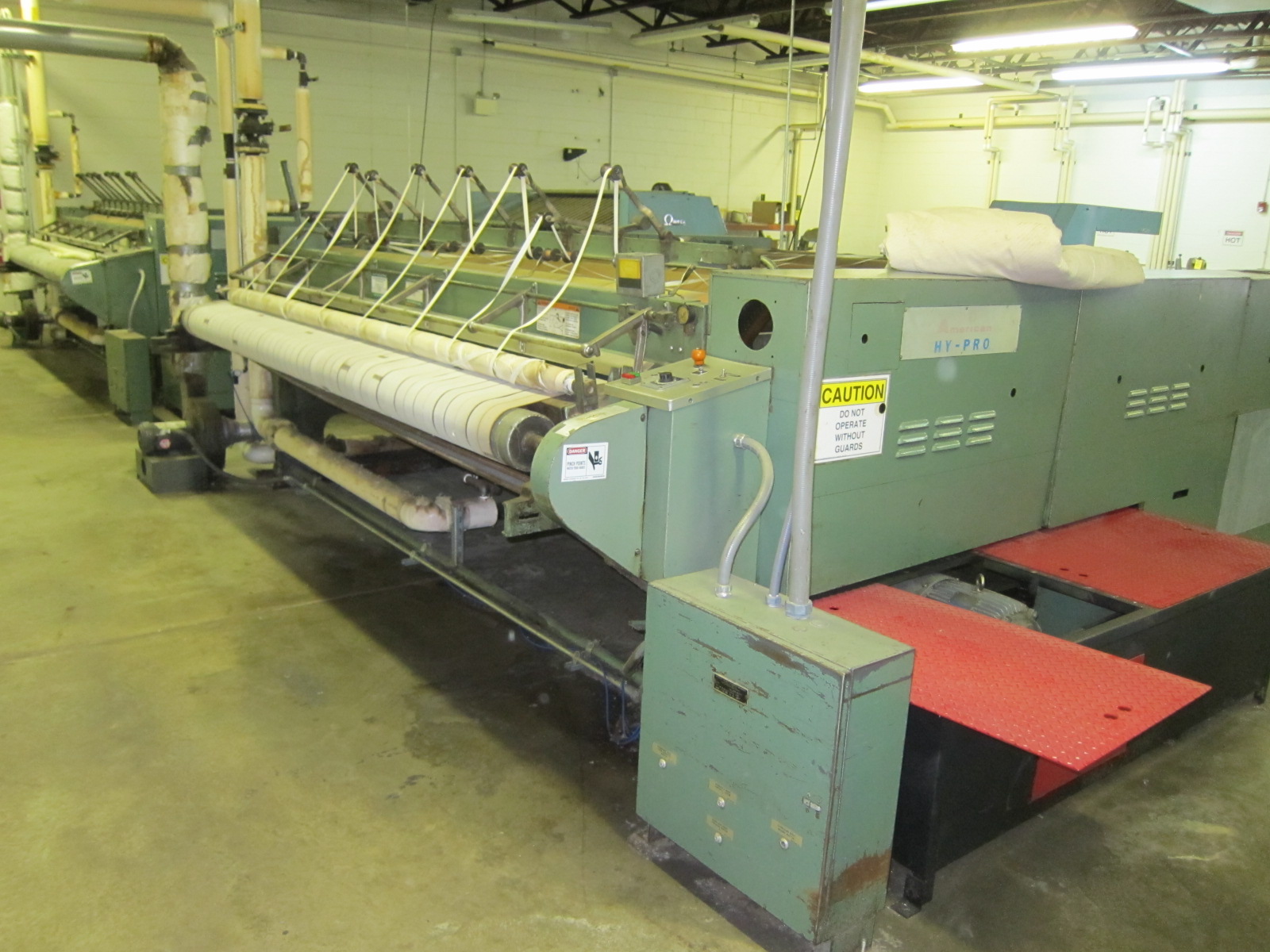 HYPRO 6 ROLL FLATWORK IRONER ( SIZE 126") AMERICAN S/N: 141-M3-584