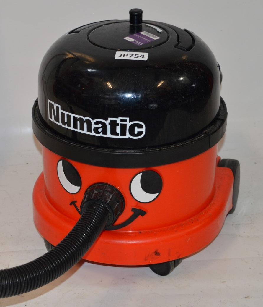 1 x Numatic 1200w Henry Hoover - Model NRV 200-22 - Very Good Condition ...