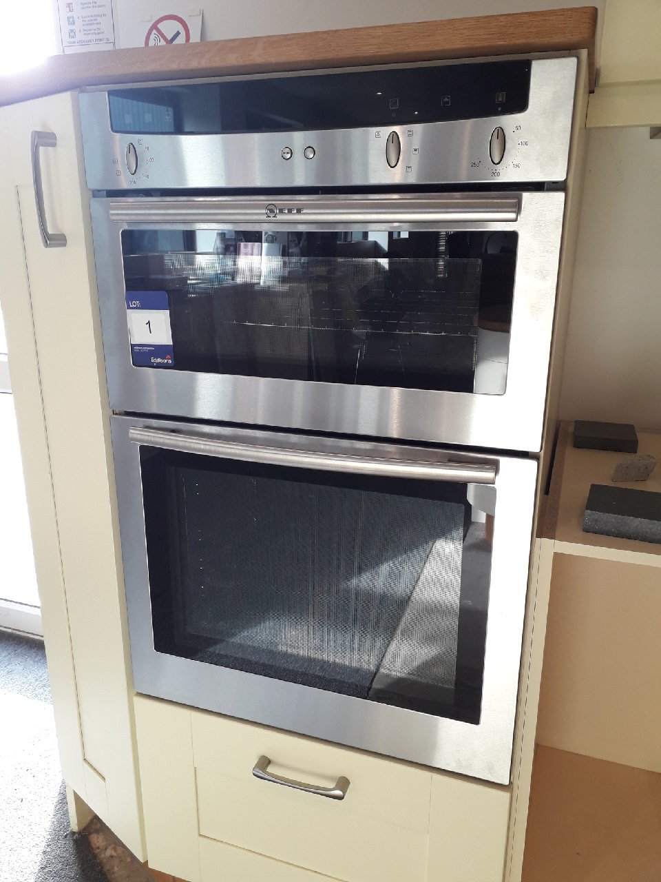 Neff U1422N0GB Stainless Steel Double Oven serial number HBB-AP60-7
