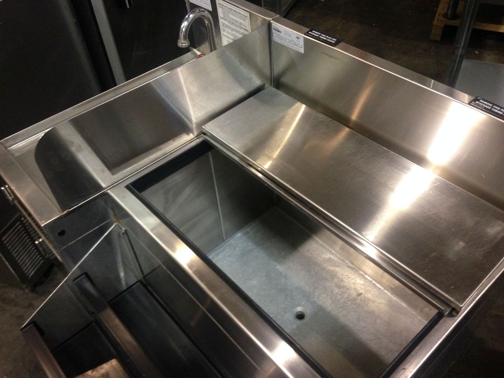 Glastender DHSB-12 Deluxe Underbar Hand Sink with IBA-24-CP10-ED Extra ...