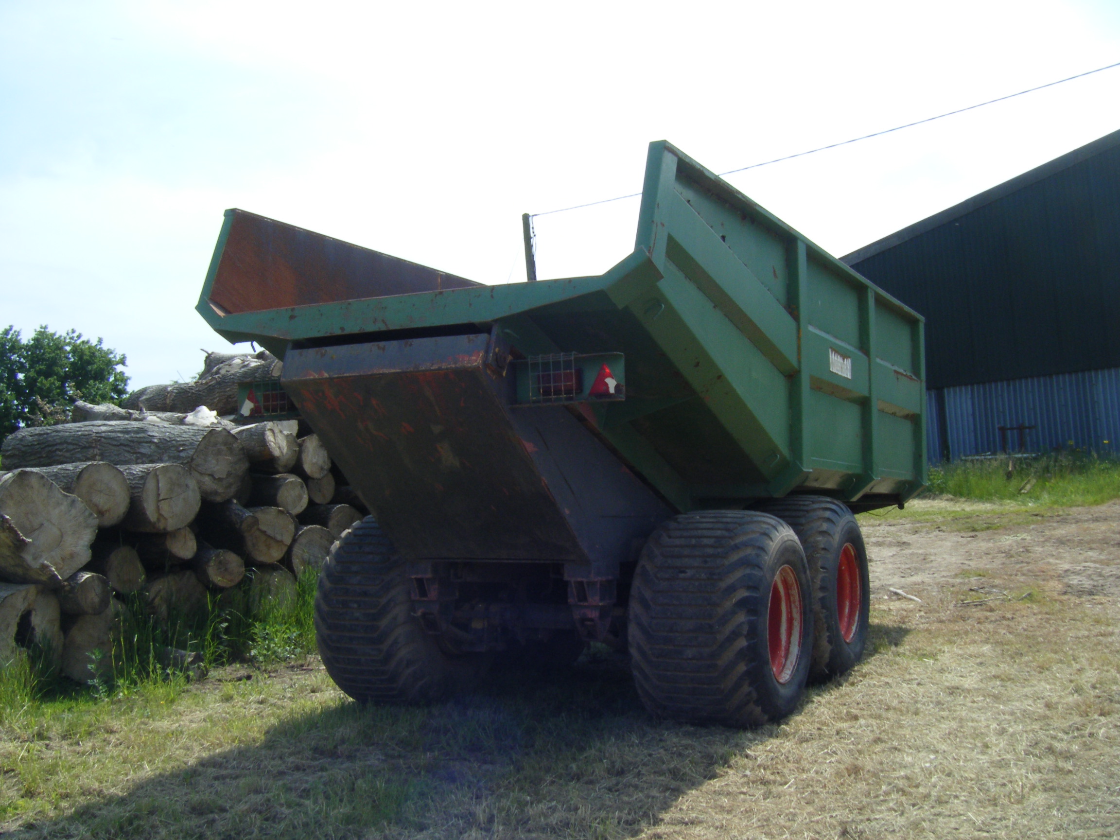 1989 Richard Western 12t dump trailer, commercial axle, air brakes ...