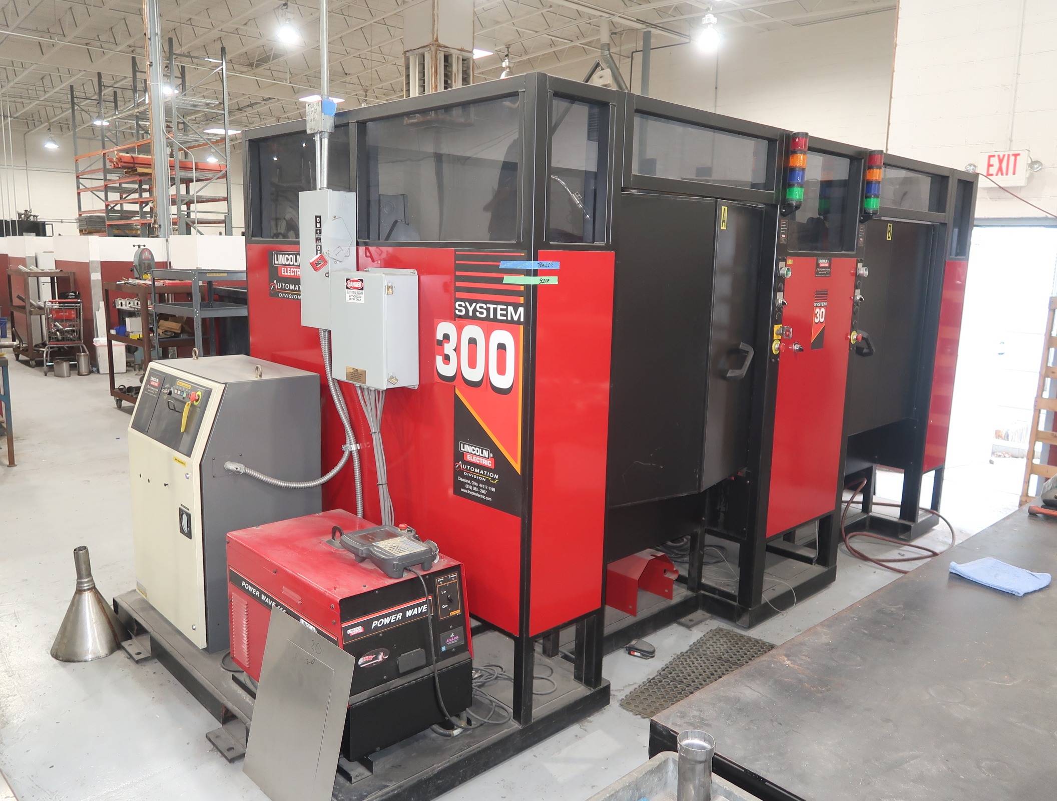 LINCOLN AUTOMATIC SYSTEM 30 ROBOTIC WELDER W/ ARC MATE ROBOT 100iB W ...