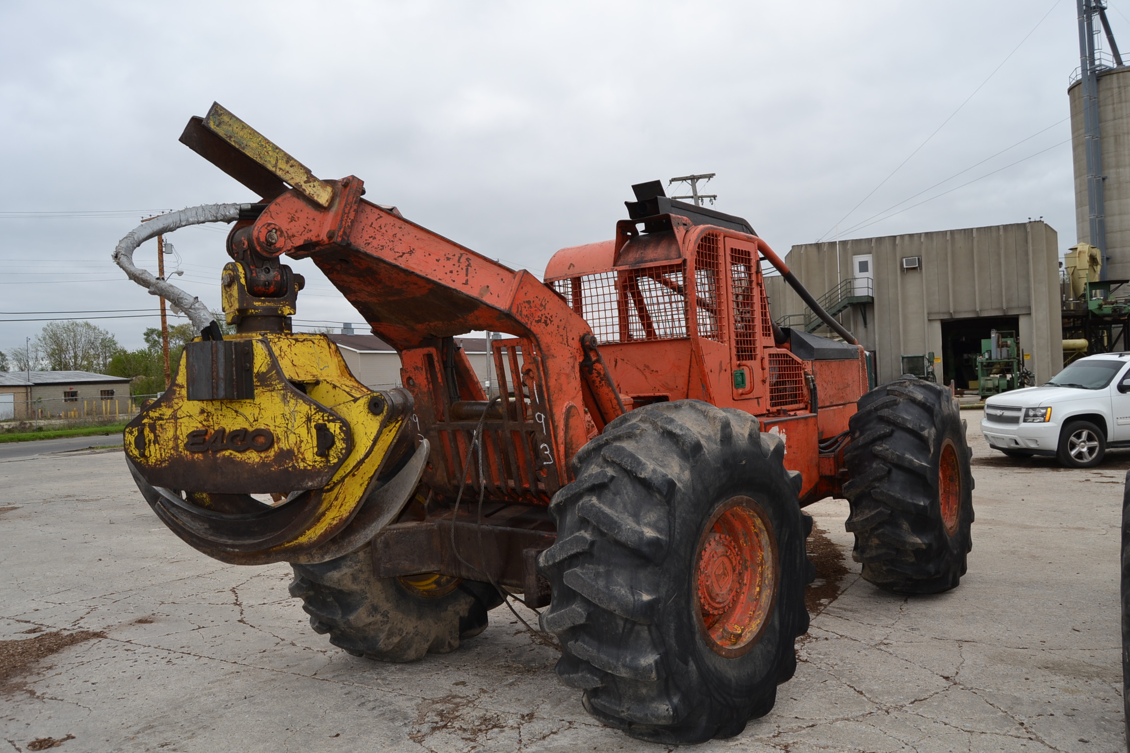 1992 TIMBERJACK 240 GRAPPLE SKIDDER W/CUMMINS ENGINE; W/POWER SHIFT ...
