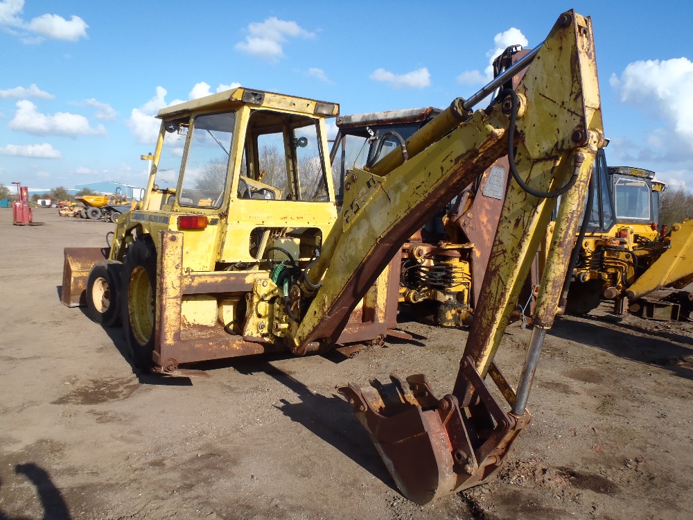 Ford 4550 Digger Loader. No V5. Reg. No. RAC 580M