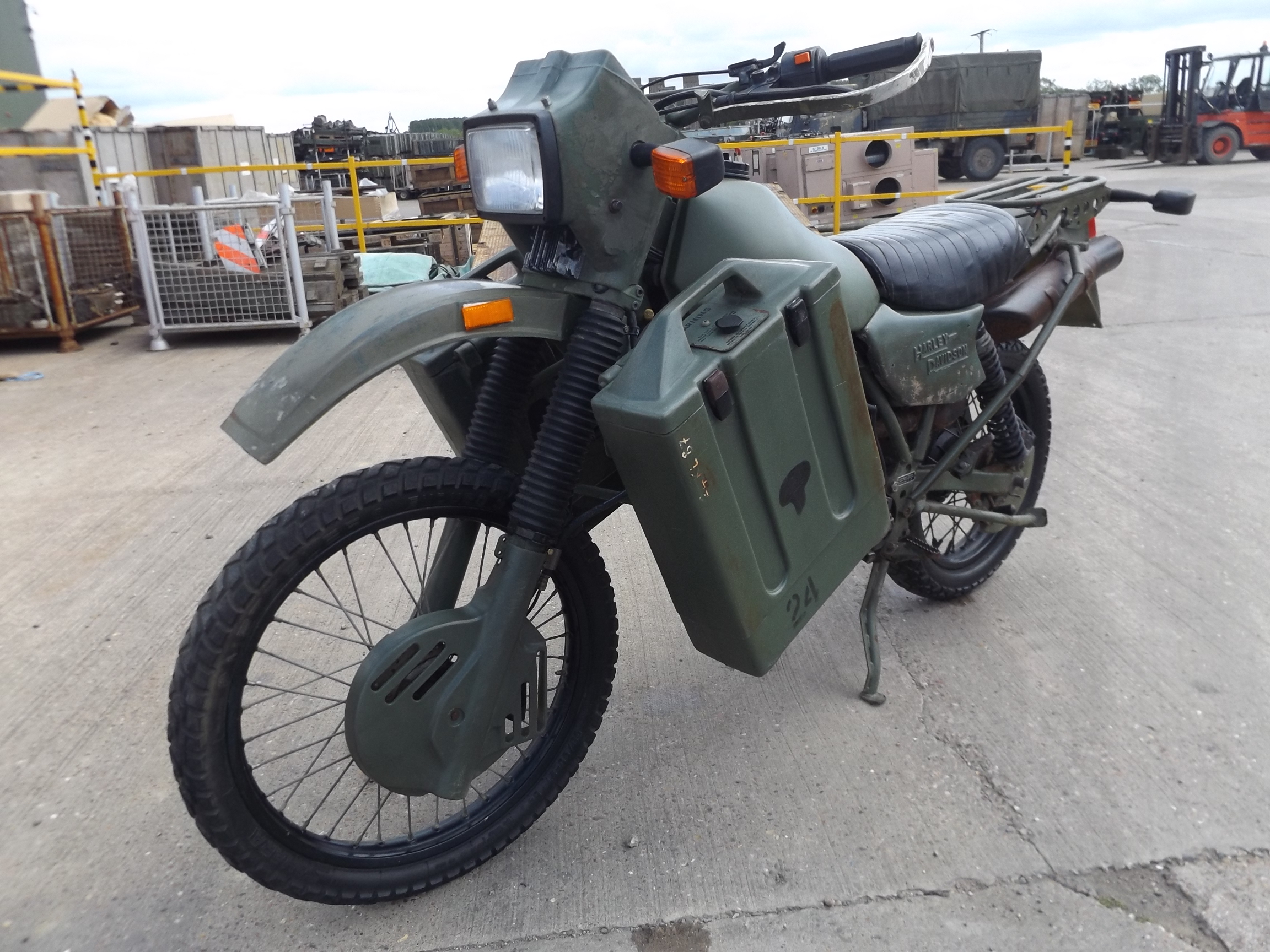 You are bidding on a Harley Davidson MT350 military specification ...