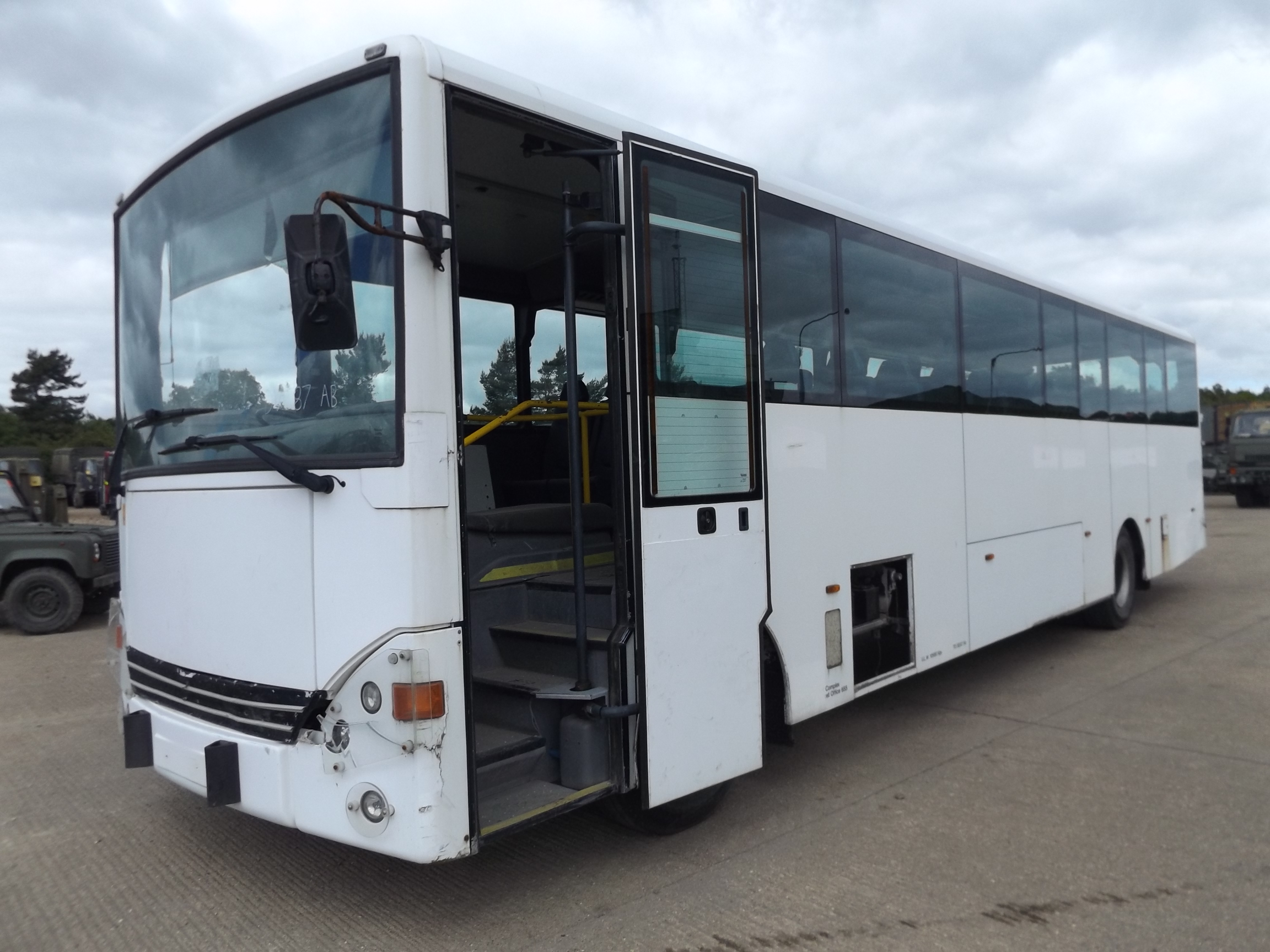 You are bidding on Direct from the UK Ministry of Defence a Iveco ...