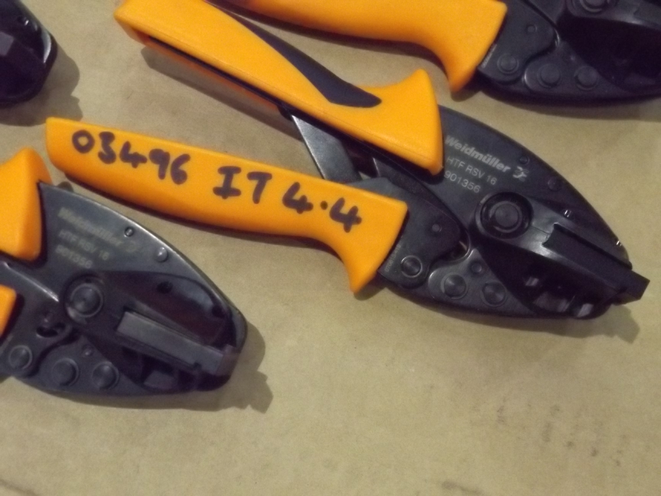 You are bidding on Direct from the UK Ministry Of Defence 5 x ...