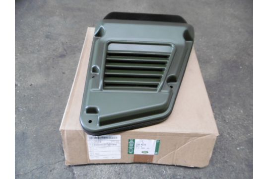 You are bidding on Direct from the UK Ministry Of Defence a Land Rover ...