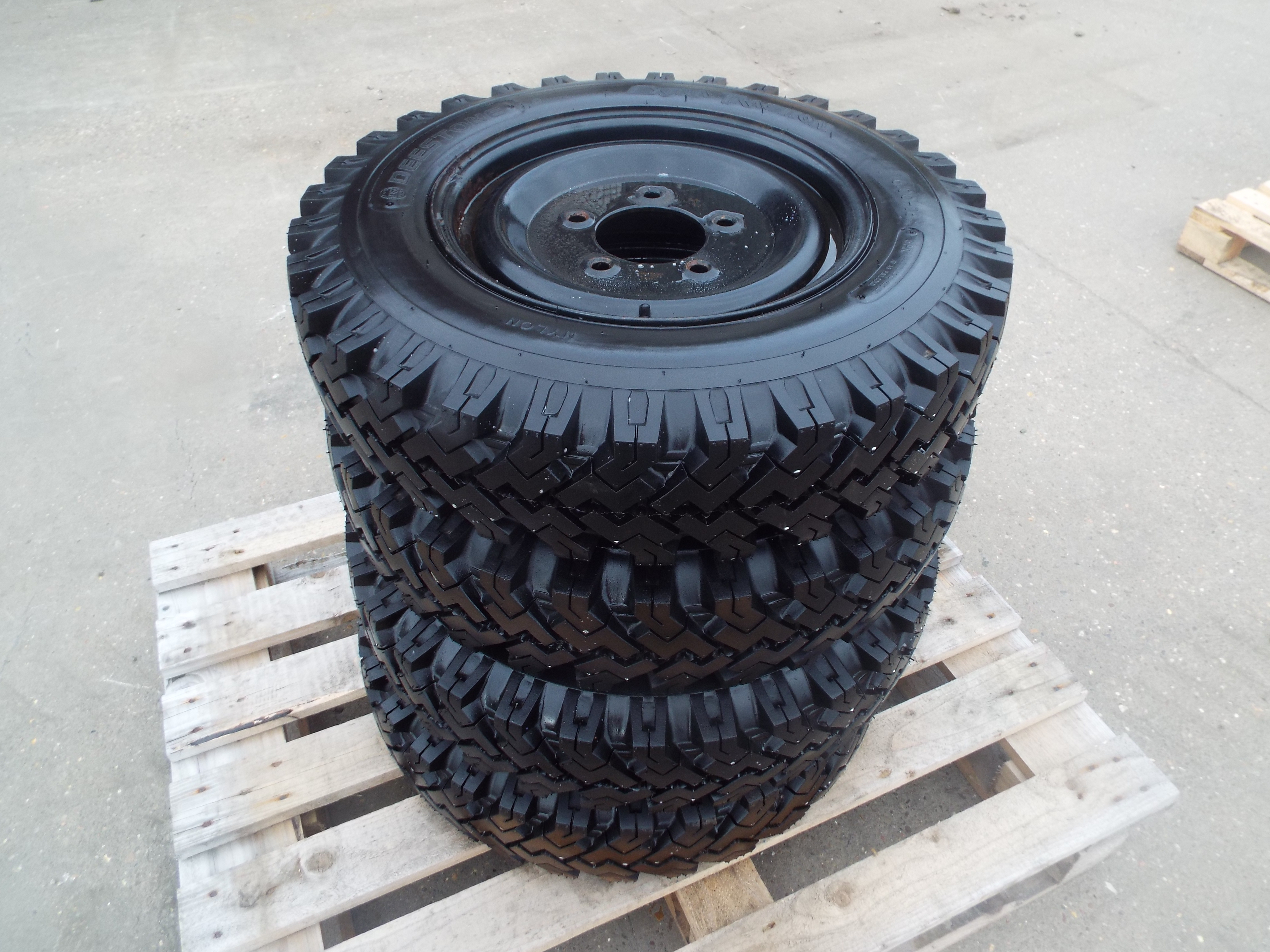 You are bidding on Direct from the UK Ministry Of Defence 4 x Deestone ...