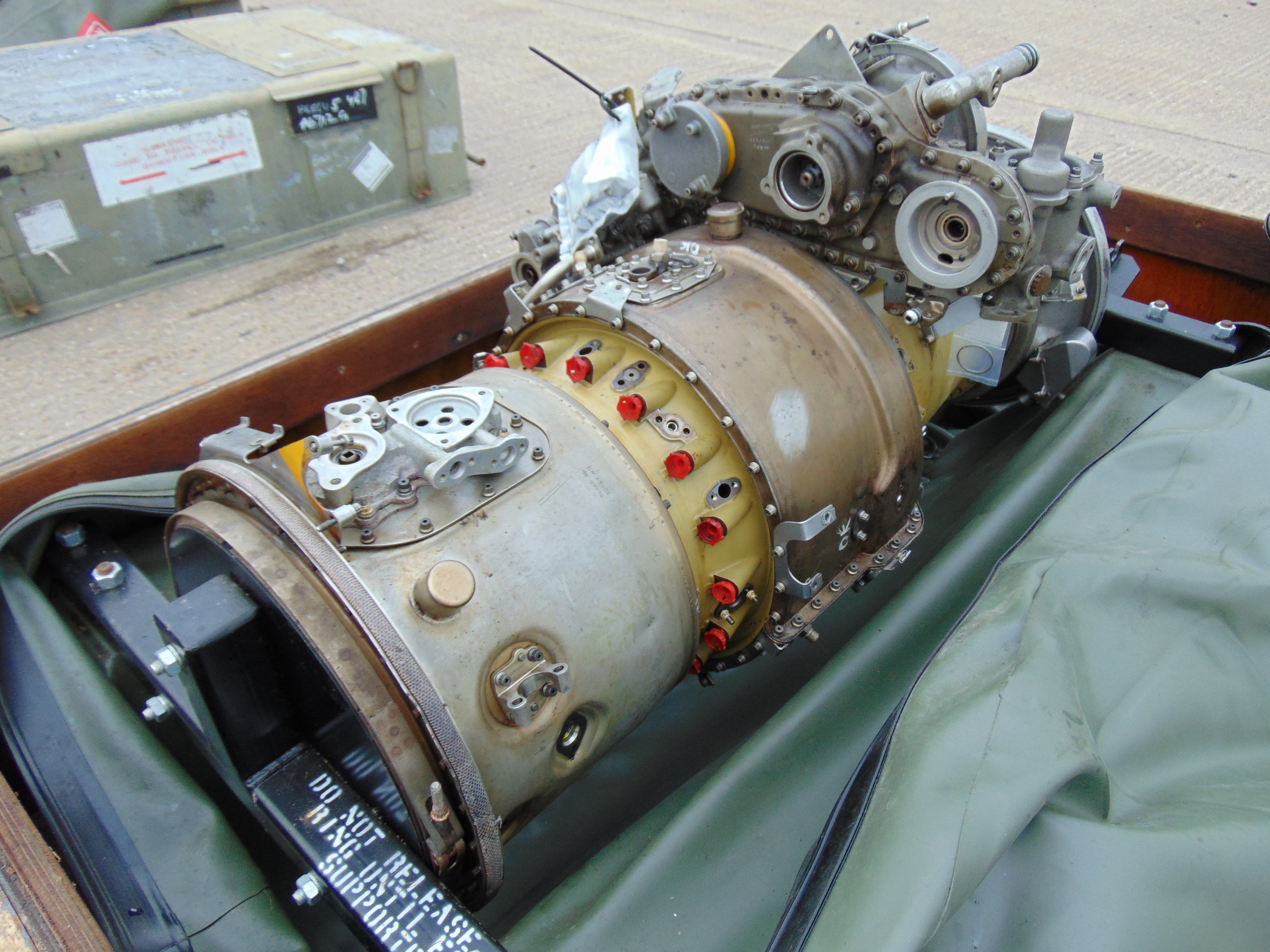 You are bidding on a Rolls Royce Gem Jet Engine complete with ...