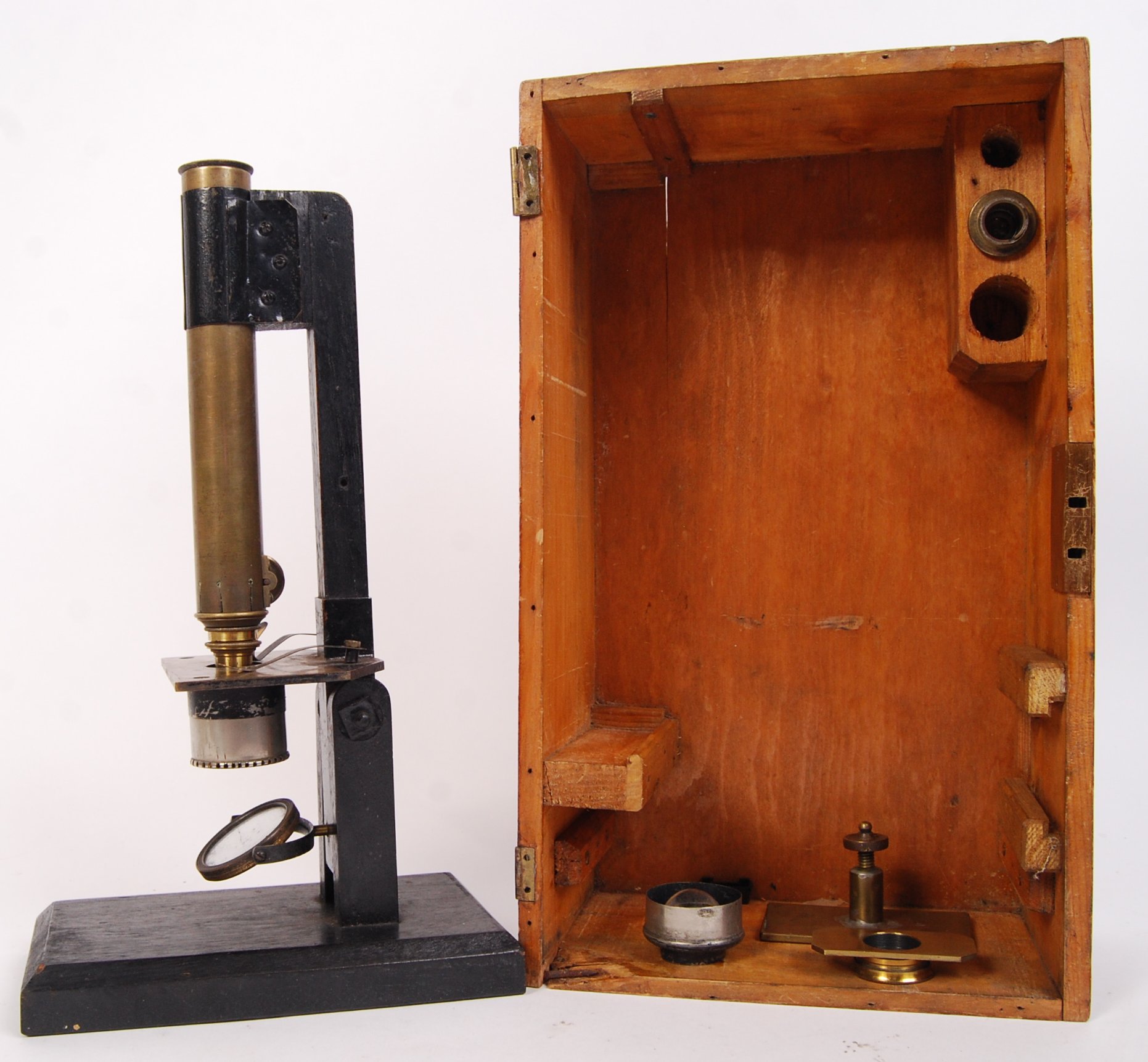 A late 19th / early 20th century Victorian boxed scientific microscope ...