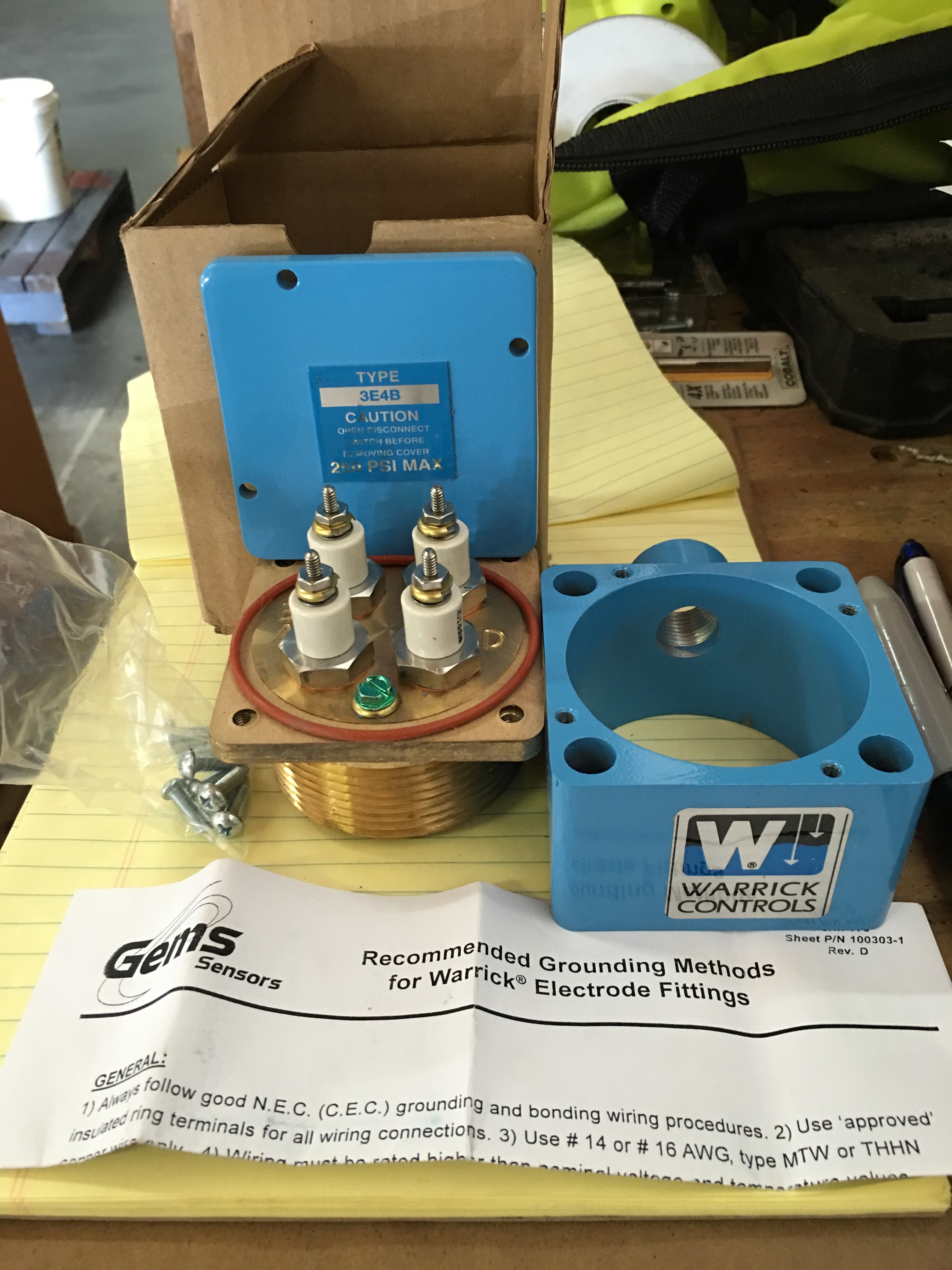 Warrick Controls Type 3E4B Red Brass Liquid Level Sensor with Four ...