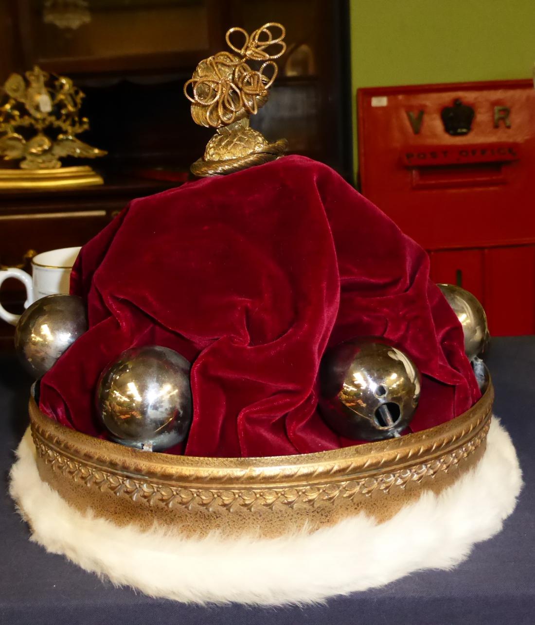 An Edwardian baron coronet, with six silvered metal pearls mounted on a ...