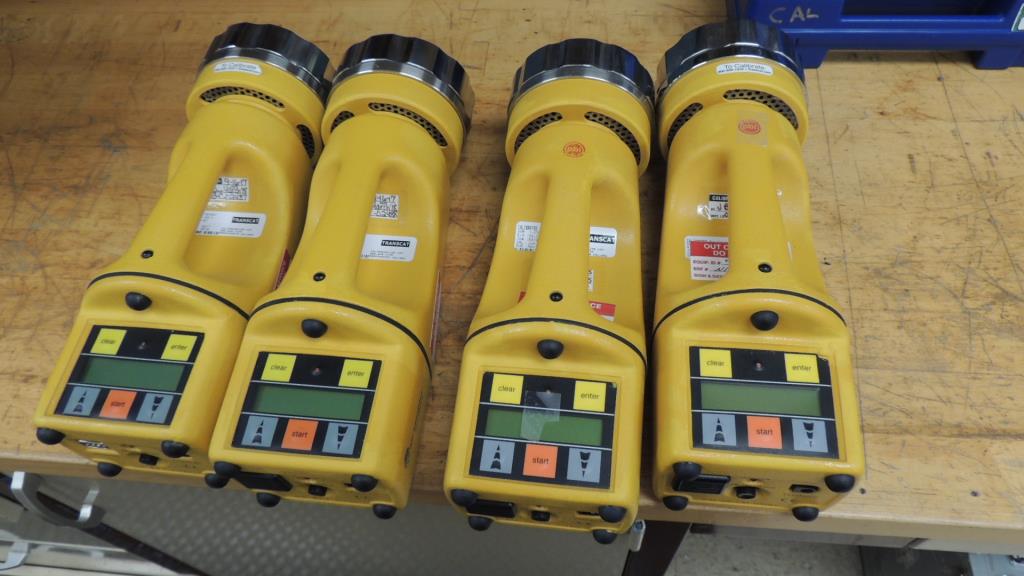 SAS Air sampler; hand held SAS Super air sampler, rechargeable battery ...