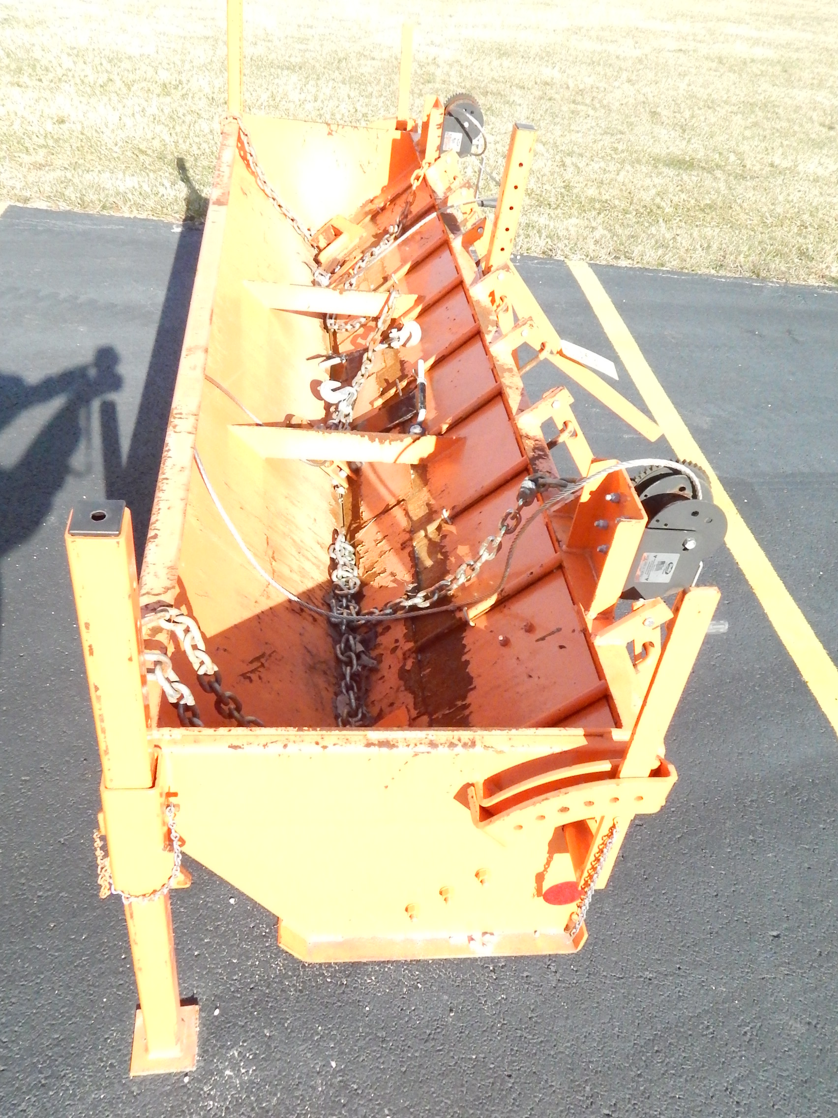 Concord CRE108CS Gravity Feed Under Tailgate Aggregate Chip Spreader ...