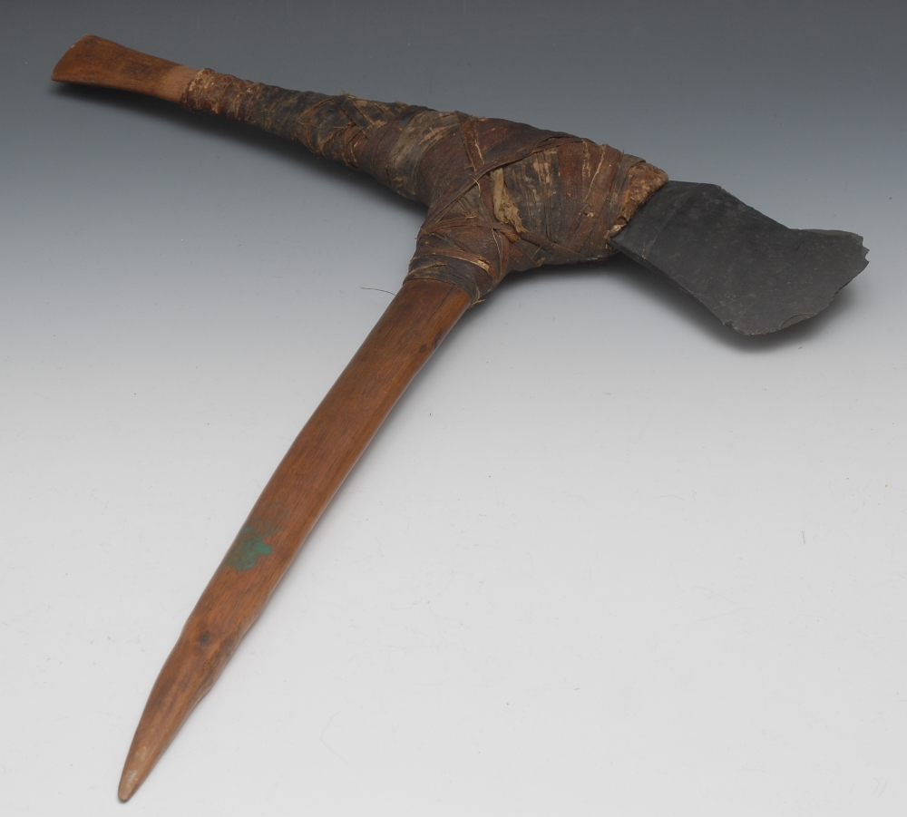 Tribal Art - a Papua New Guinea axe, greenish volcanic stone head ...