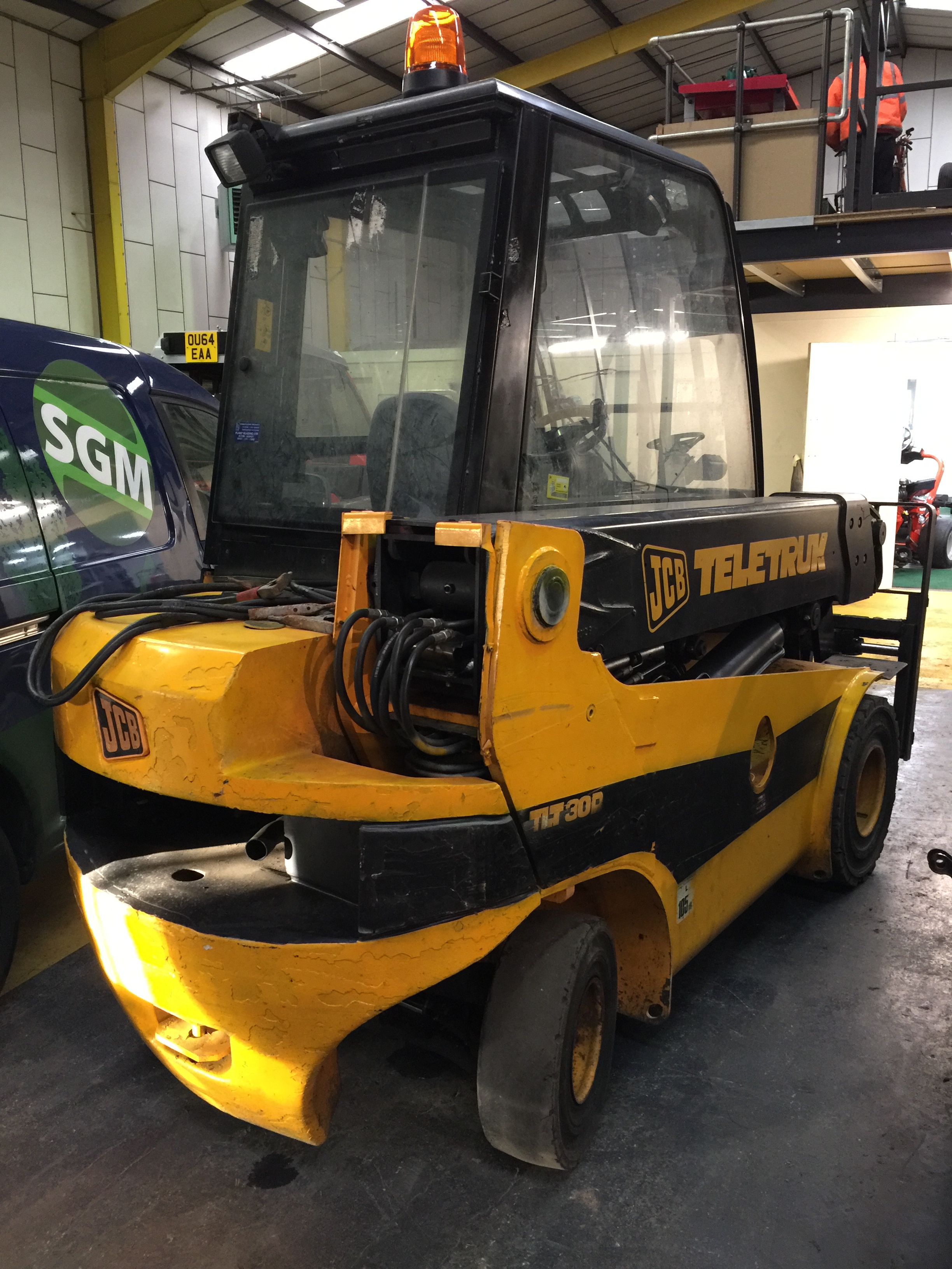 JCB Teletruk counterbalance forklift with telescopic boom Model: TLT30 ...