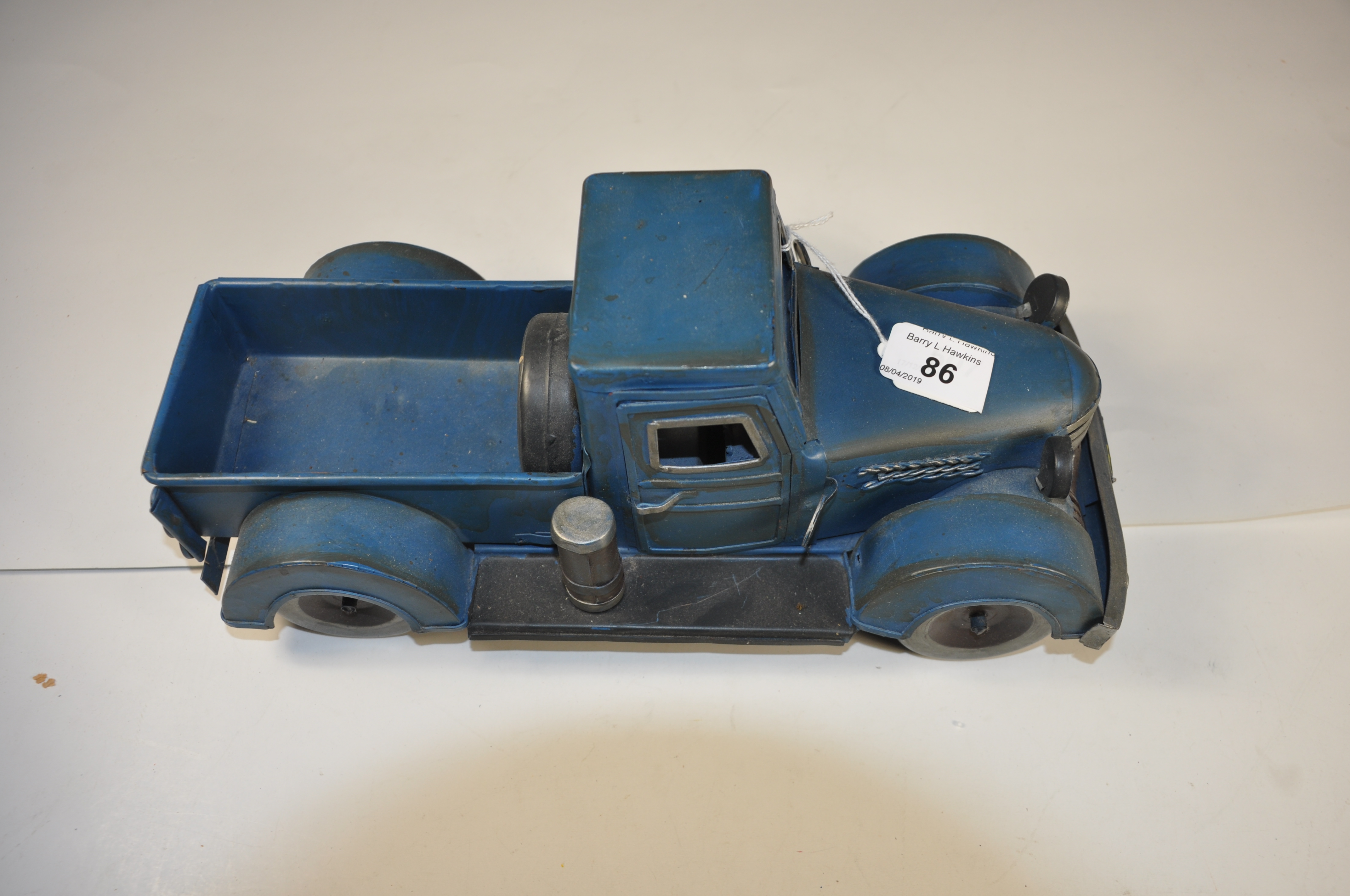 LARGE TIN PLATE MODEL TRUCK