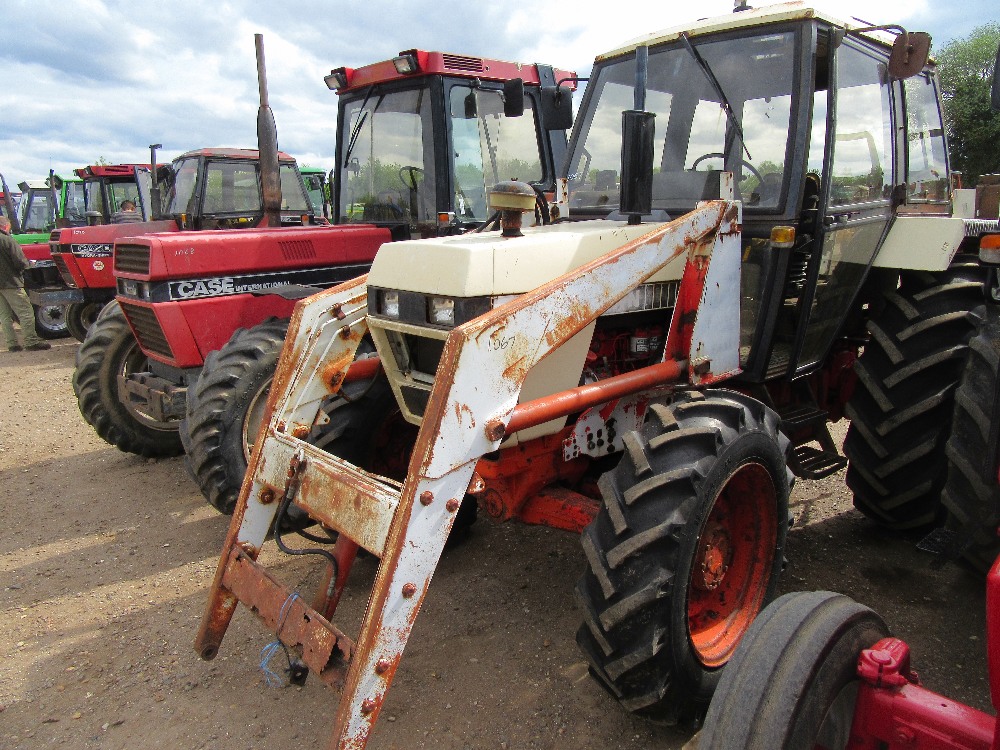 David Brown Case 1290 4x4 Tractor with Loader. 3180 Hrs. Reg No. A996 BNU