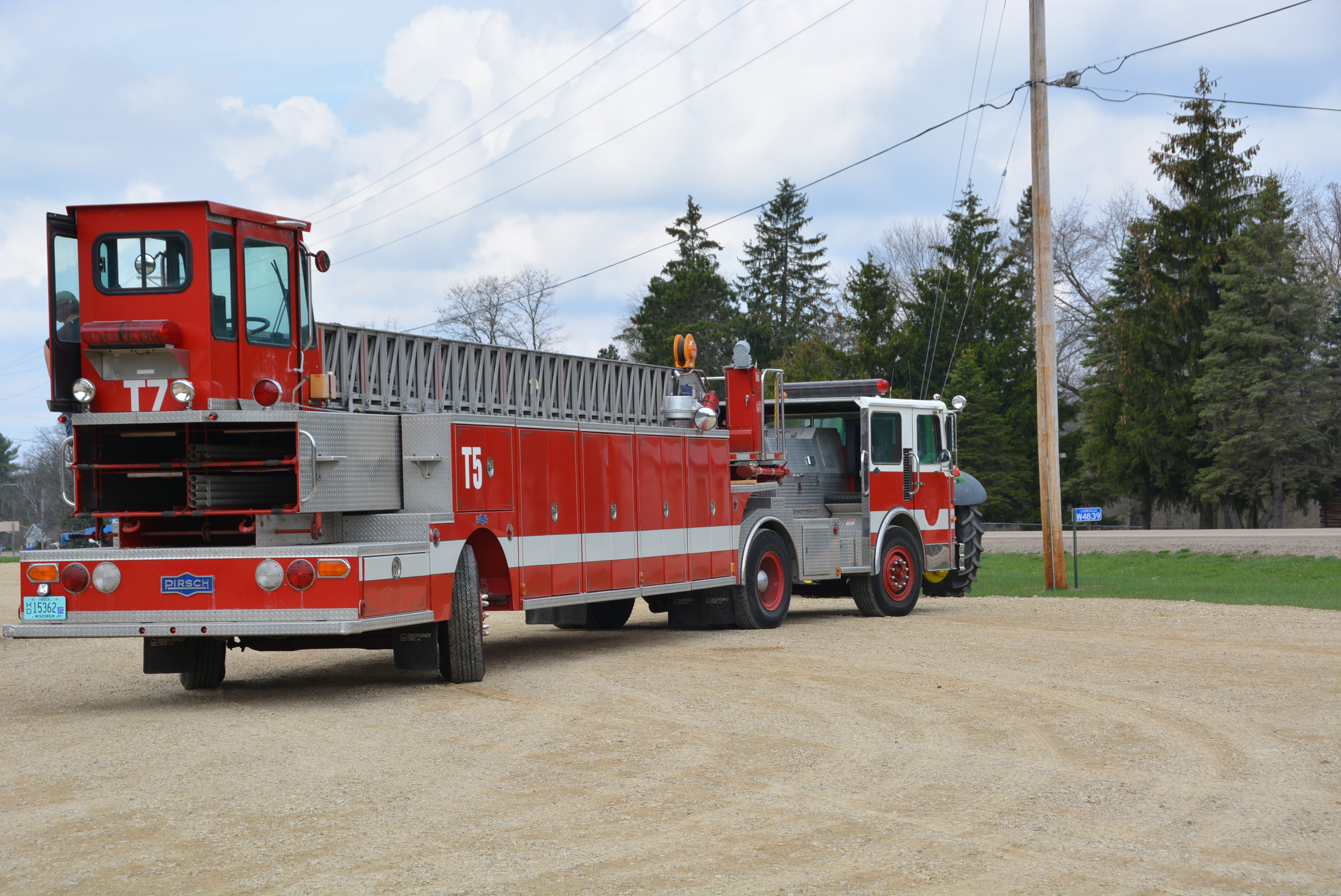 1987 Spartan Fire Tiller ladder truck 64064miles
