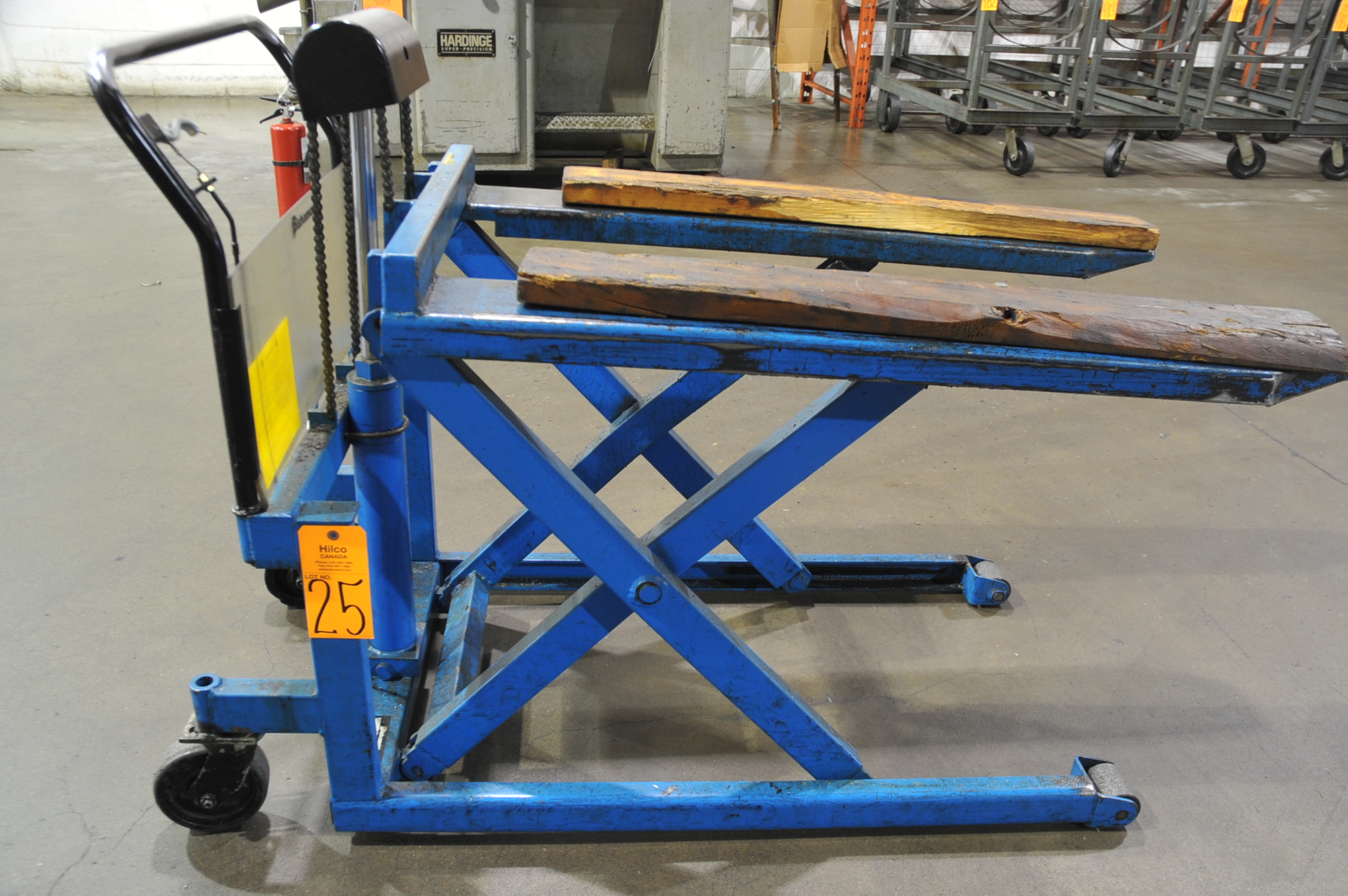 Bishamon Model LV-10W 1000 Lbs Capacity Portable Lifts