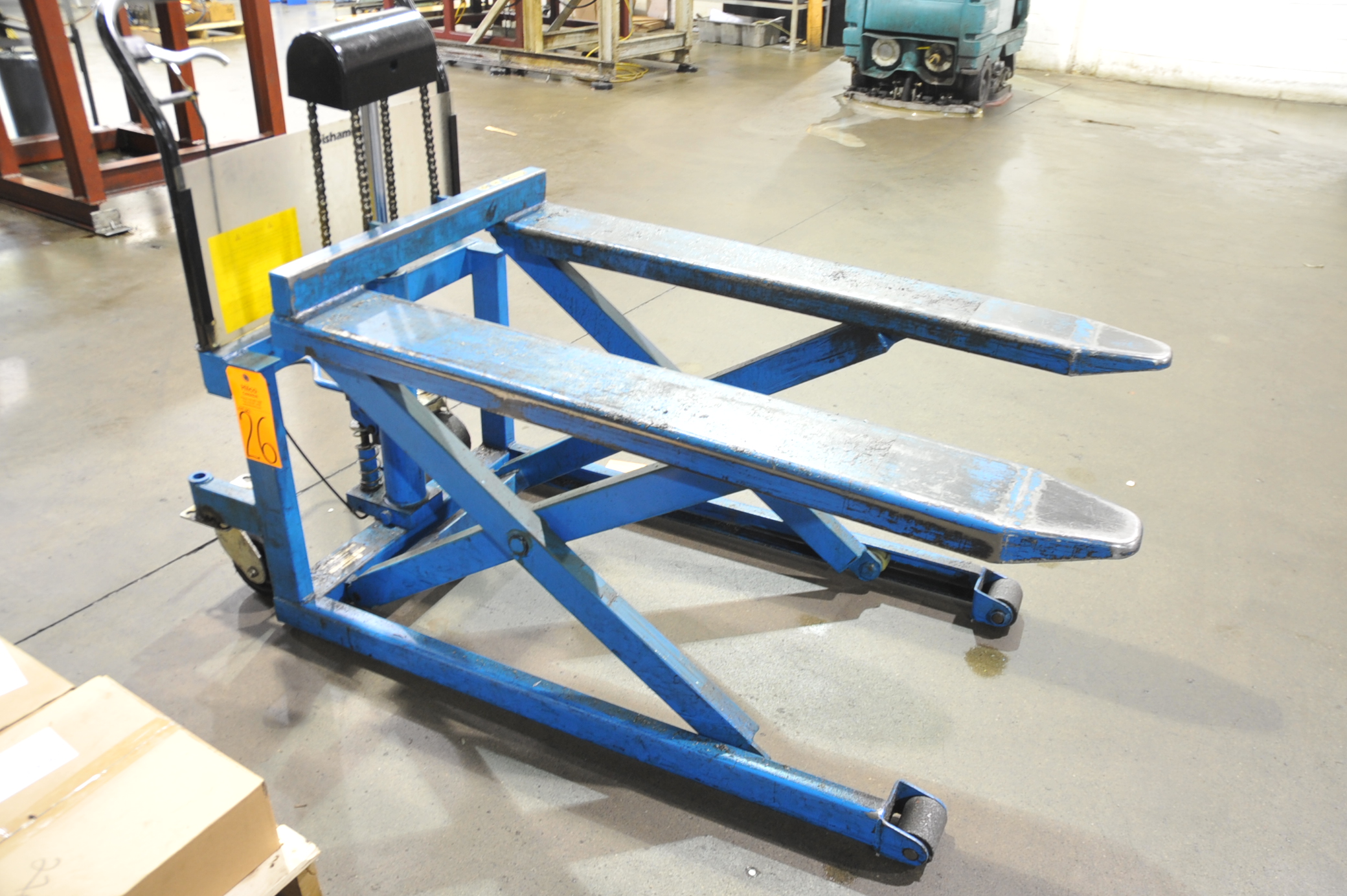 Bishamon Model LV-10W 1000 Lbs Capacity Portable Lifts