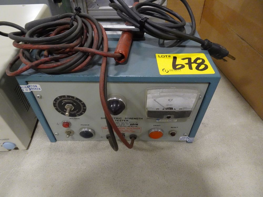 DIELECTRIC STRENGTH TESTER