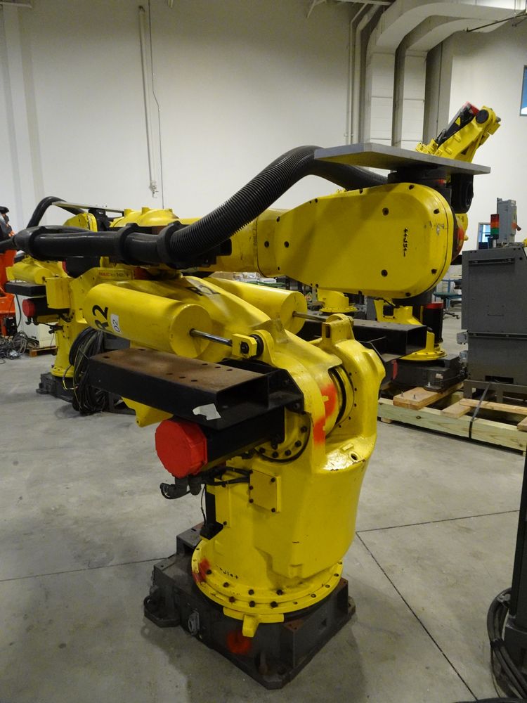 1997 FANUC 2-420I W ROBOT W/FANUC SYSTEMS R-J2 CONTROLLER, S/N R980903724