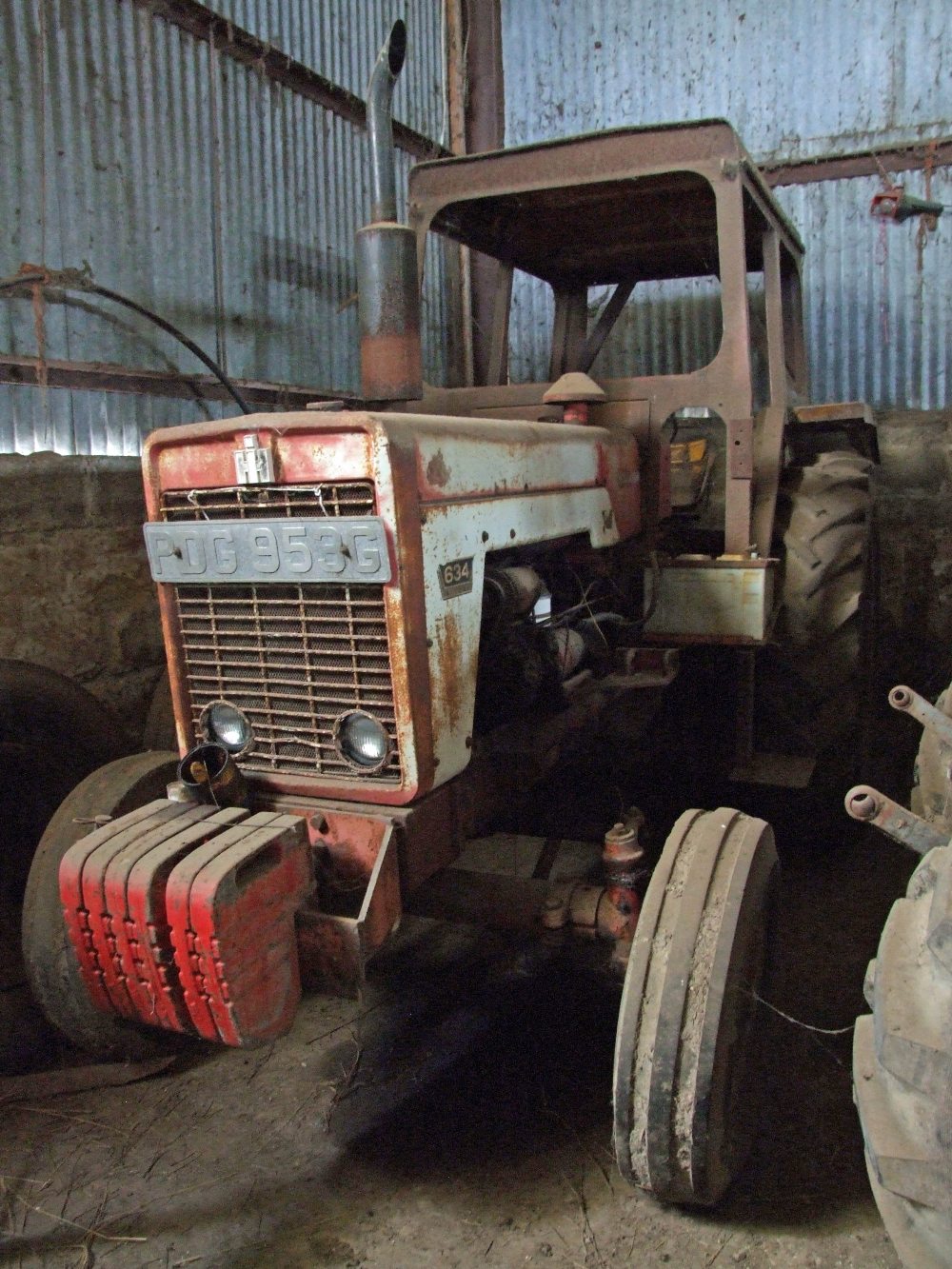 International 634 Tractor
