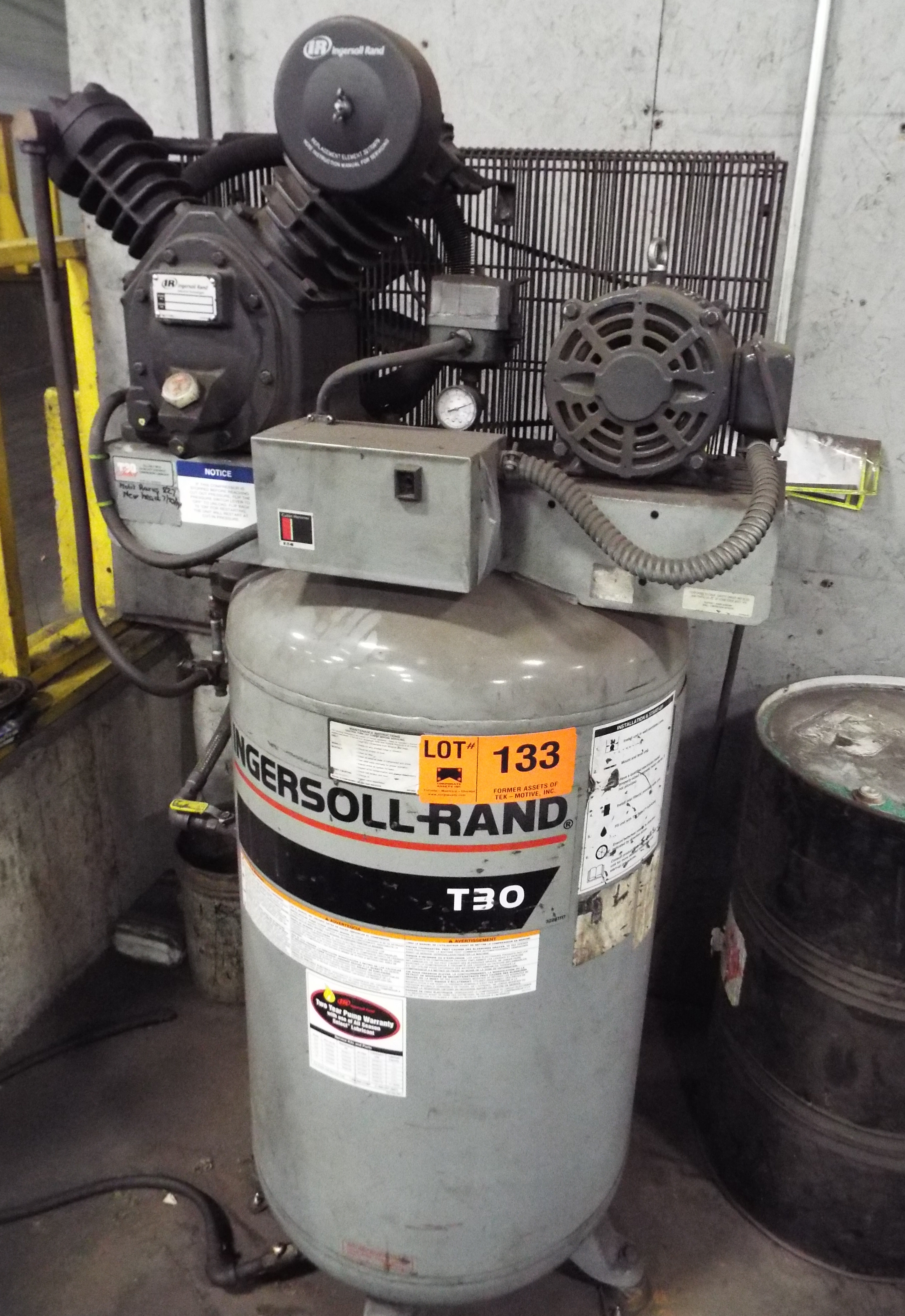 INGERSOLL-RAND T30 TANK MOUNTED PISTON TYPE AIR COMPRESSOR WITH 7.5 HP ...