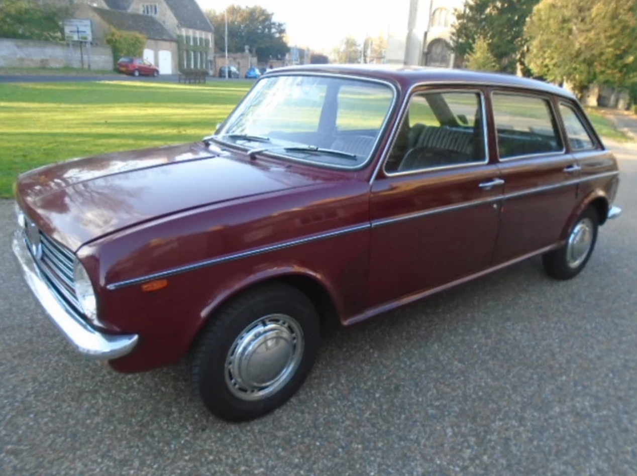 1972 Austin Maxi 1500 Such a nice car finished in Regency Red over ...