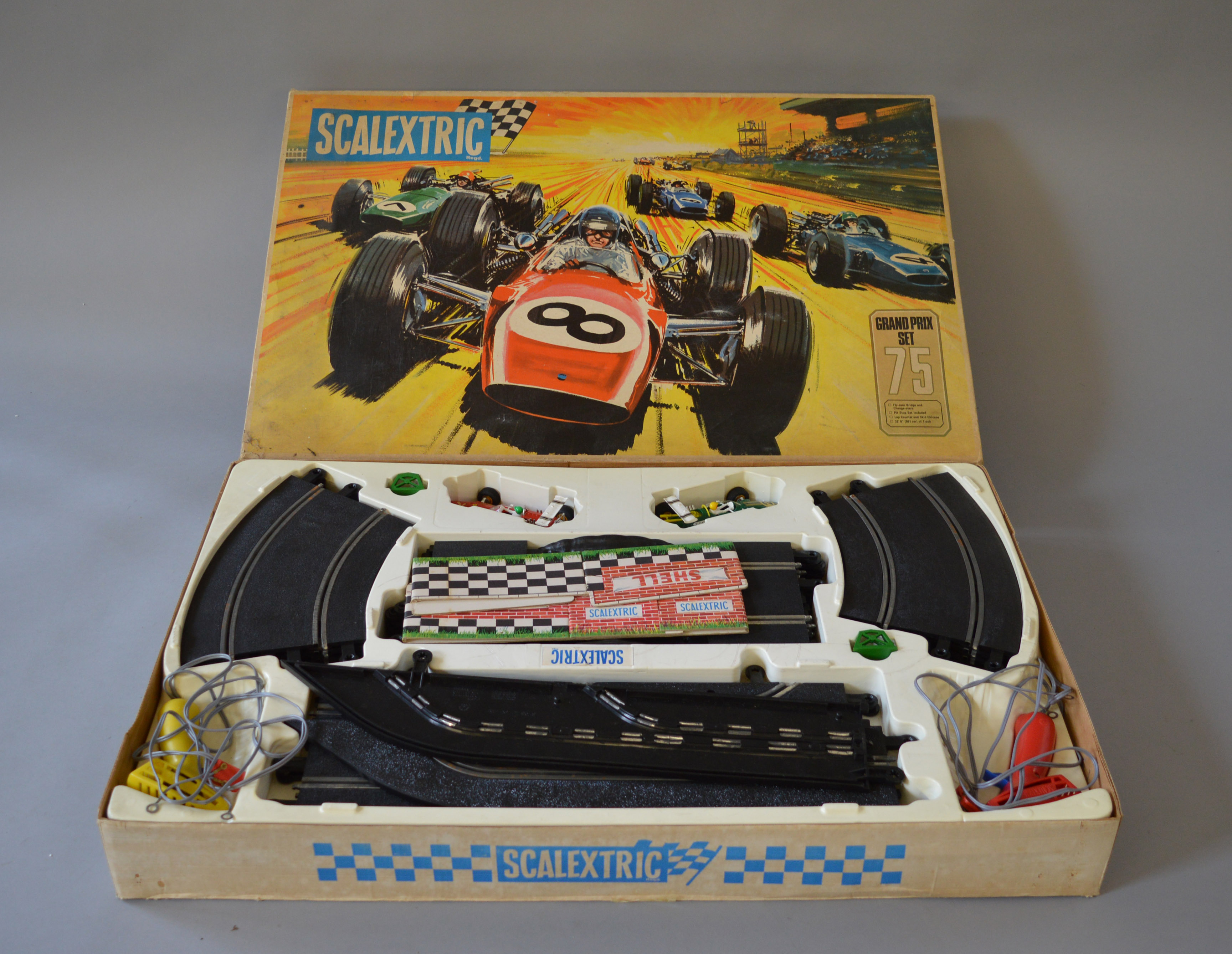 Scalextric Grand Prix No. 75 set