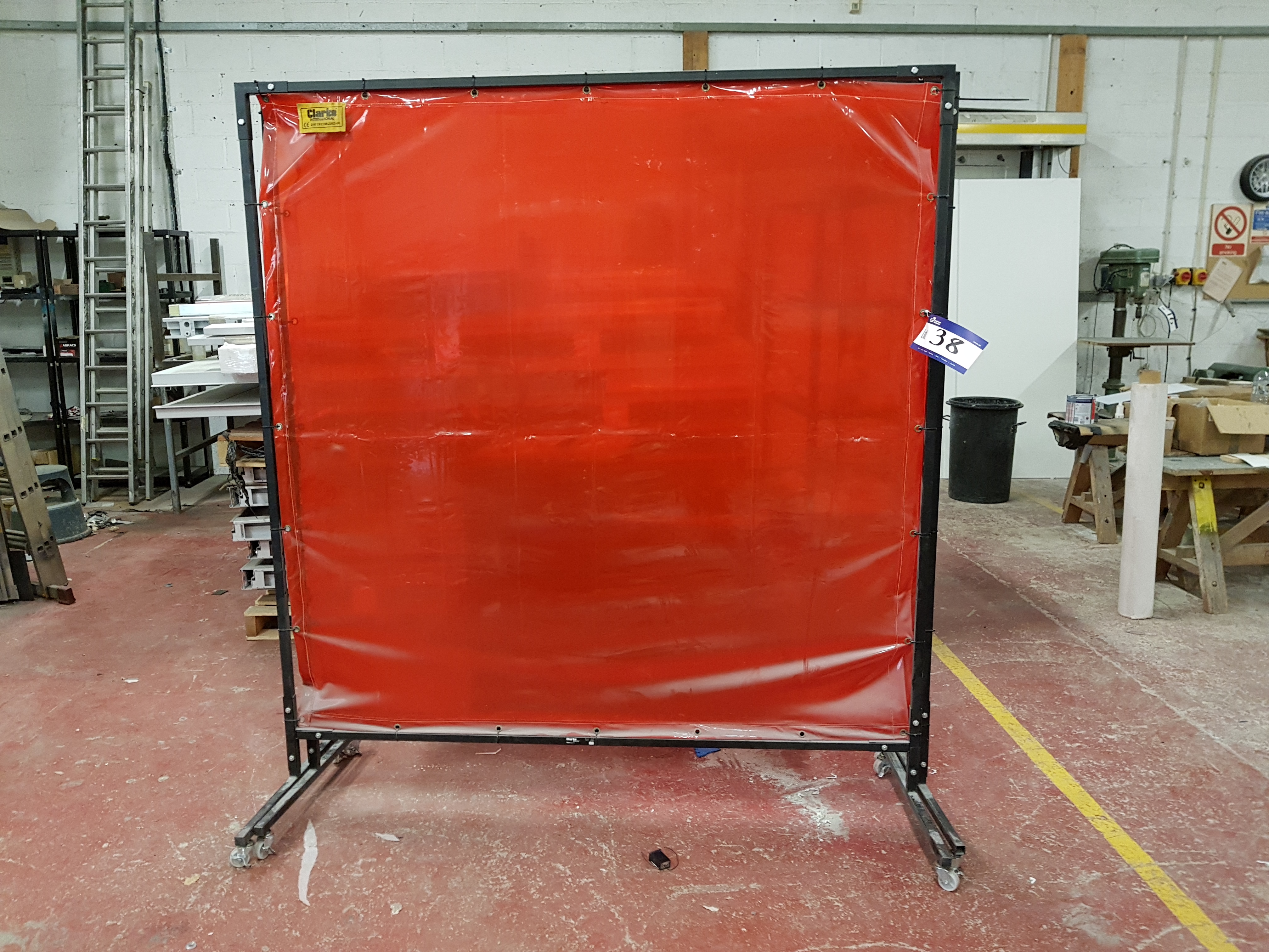 2 Mobile Welding Screens