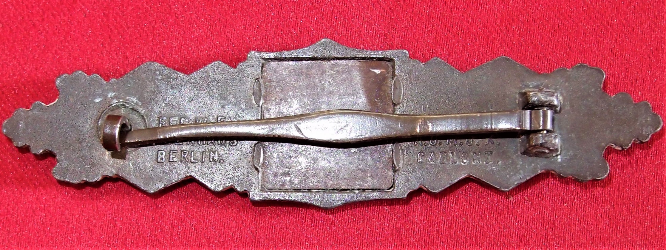 WW2 German Army/SS Close Combat Clasp in bronze by F.E.C. Peekhaus of ...