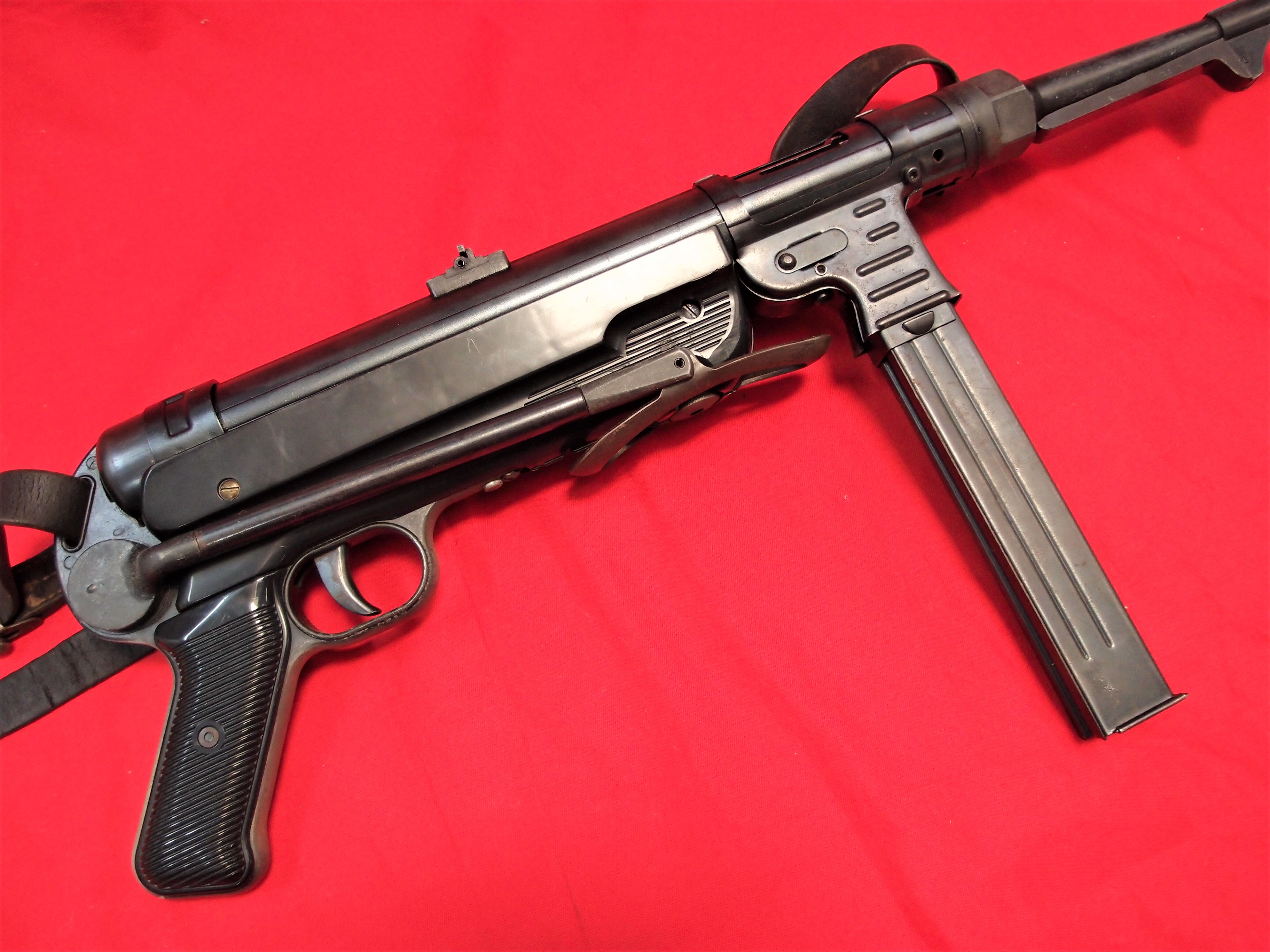 MGC-68 MP40 blank firing German Machine Pistole. Classic metal body ...