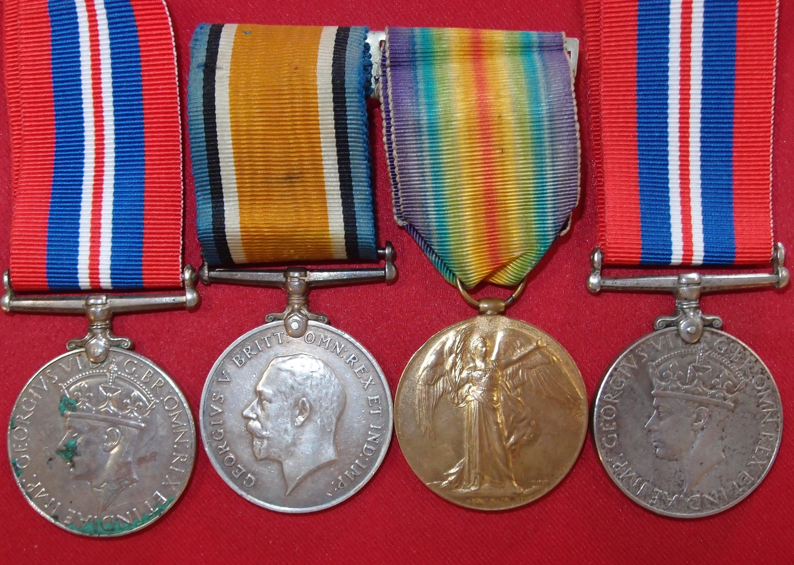 WW1 & WW2 Commonwealth military medals (4). WW1 BWM & Victory Medal ...