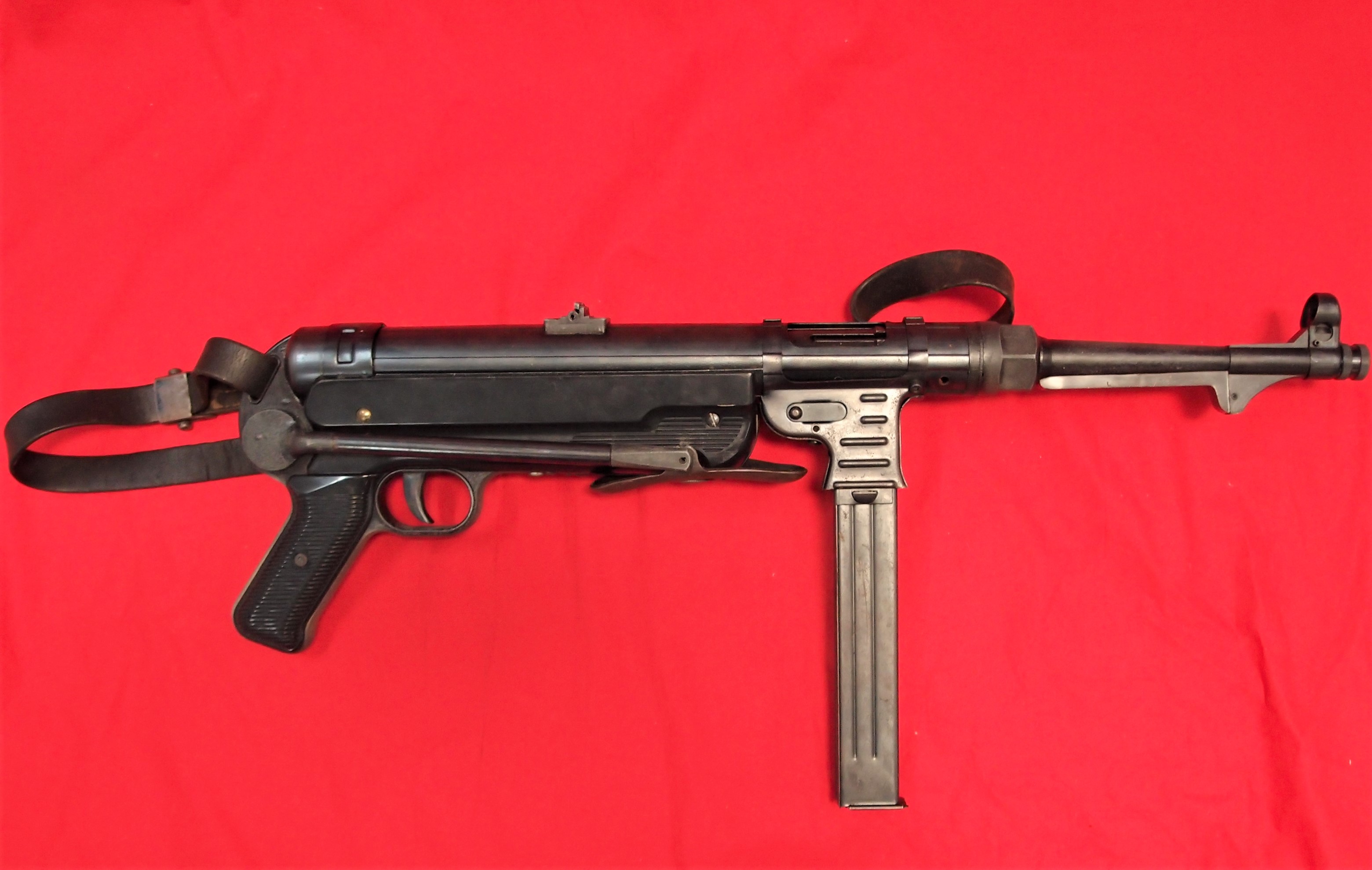 MGC-68 MP40 blank firing German Machine Pistole. Classic metal body ...